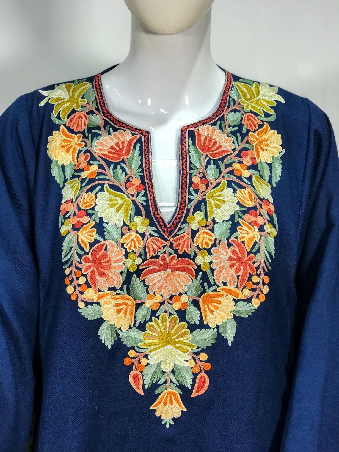 Navy Blue Woollen Phiran With Aari Embroidery, Comfortable Kashmiri ...