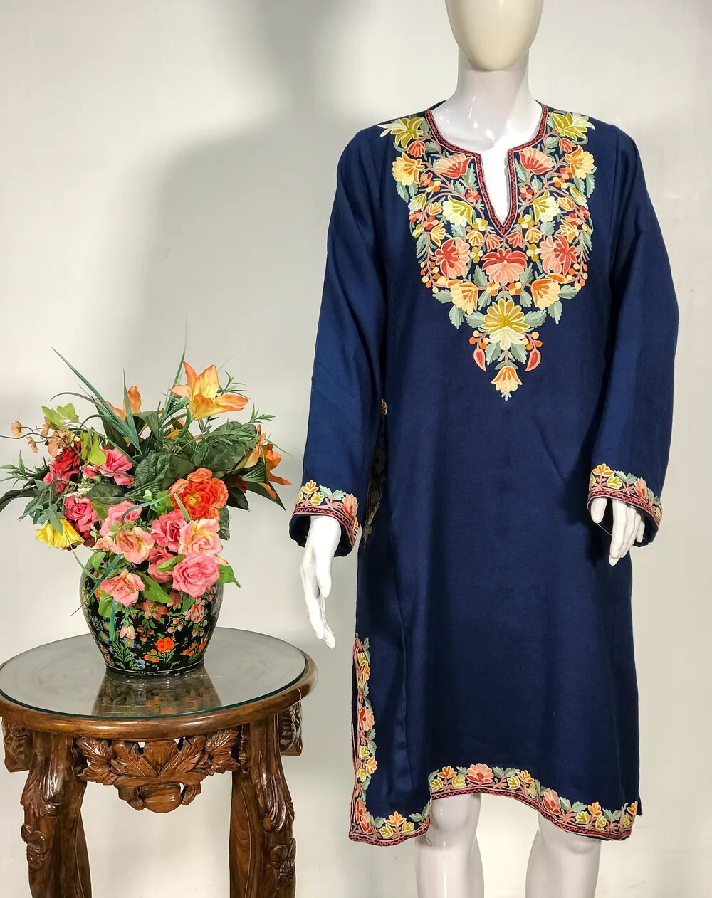 Navy Blue Woollen Phiran With Aari Embroidery, Comfortable Kashmiri ...