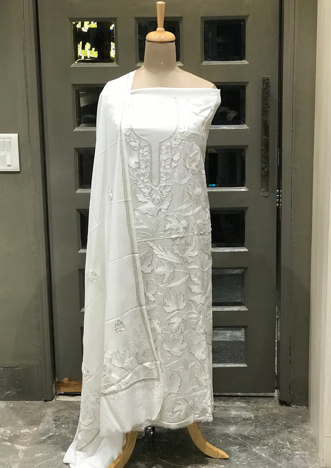 Chinaar Pattern Zari & Self Aari Fusion Embroidery Kashmir | Etsy