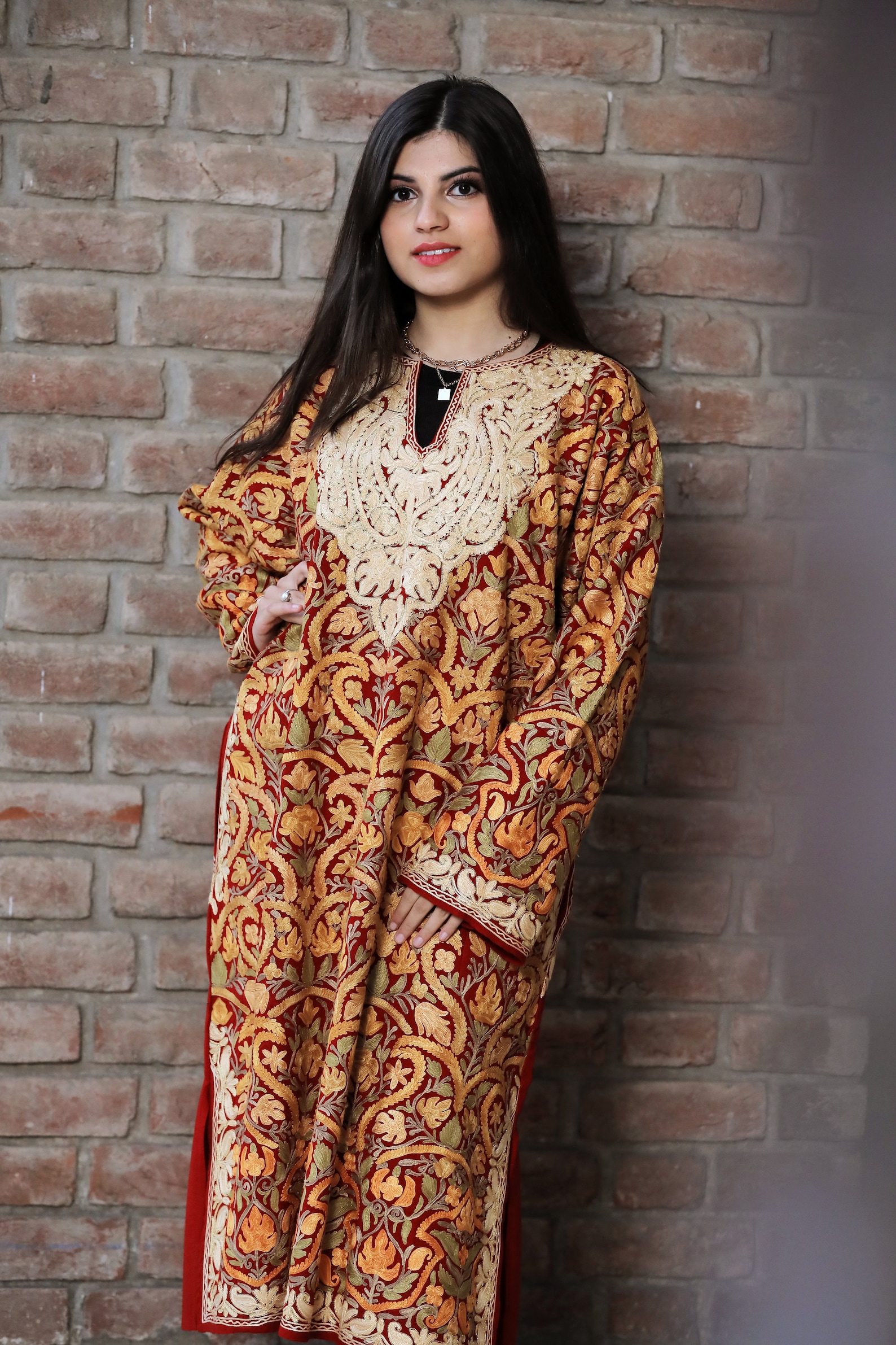 Woollen Phiran With All Over Paisley Aari Embroidery, Kashmiri Phirans ...
