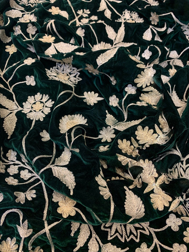 Green Velvet Running Fabric With Floral Pattern Zari Embroidery ...