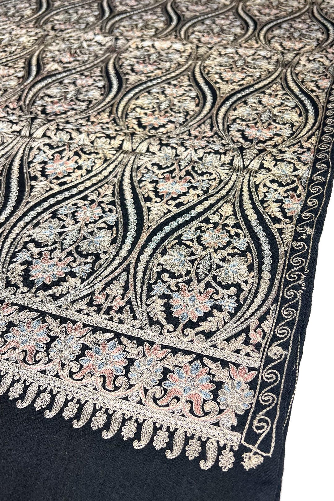 Women Kashmiri Wool Stole With Tilla and Thread Jaal Embroidery ...