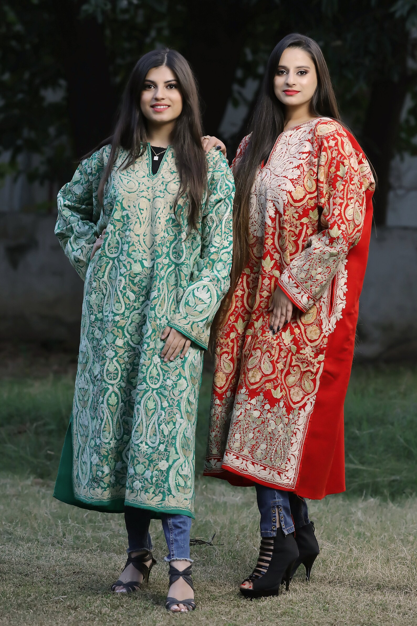 Woollen Phiran With All Over Paisley Aari Embroidery, Kashmiri Phirans ...