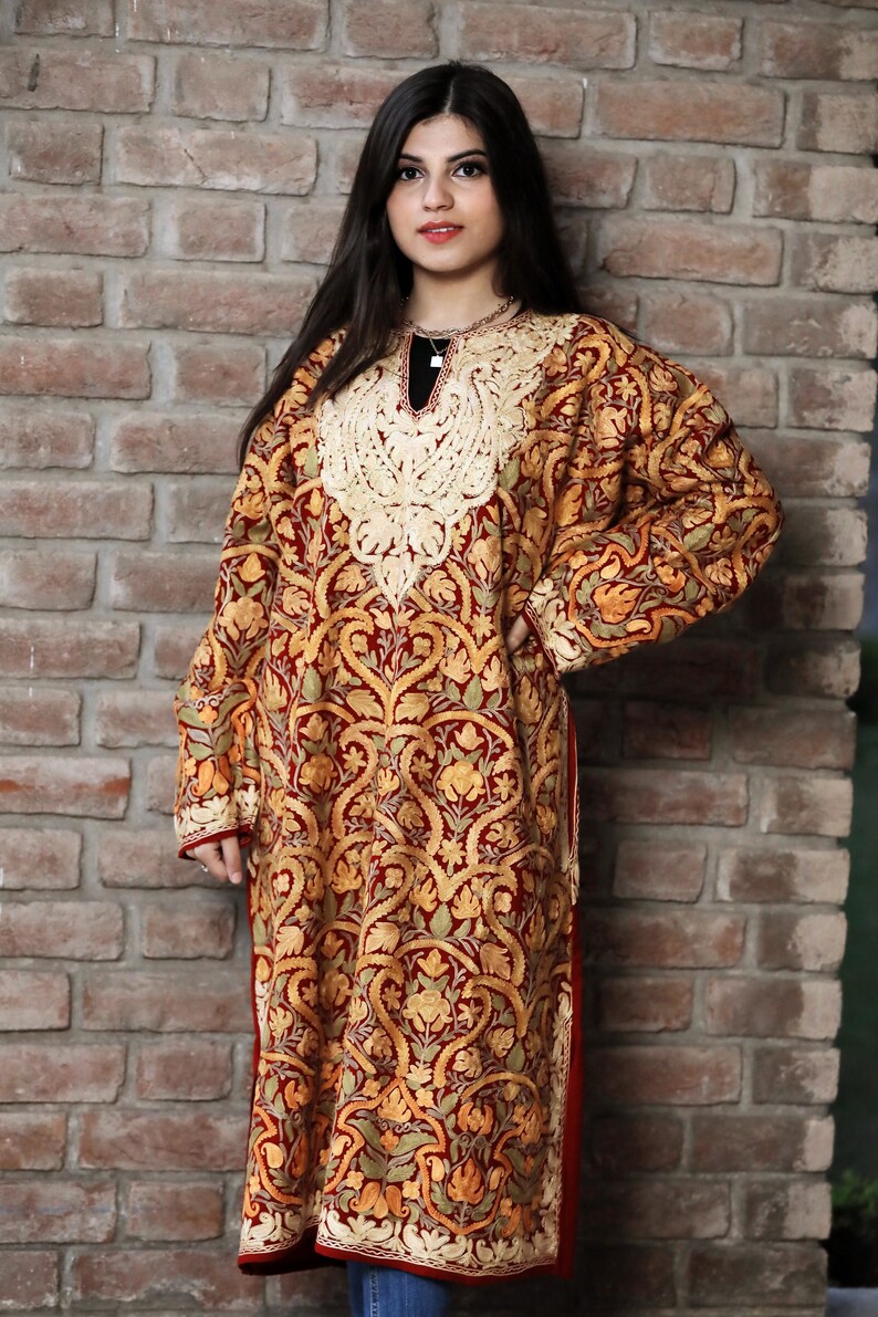 Woollen Phiran With All Over Paisley Aari Embroidery, Kashmiri Phirans ...