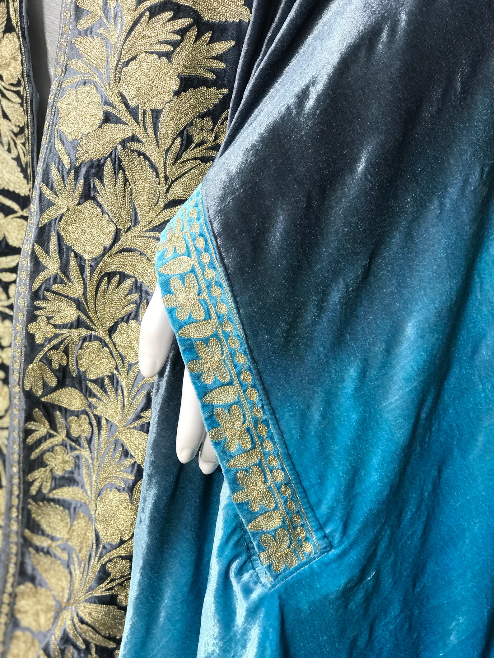 Gloss Velvet Ombre Cape, Royal Kashmir Orni Shawl, Velvet Embroidered ...
