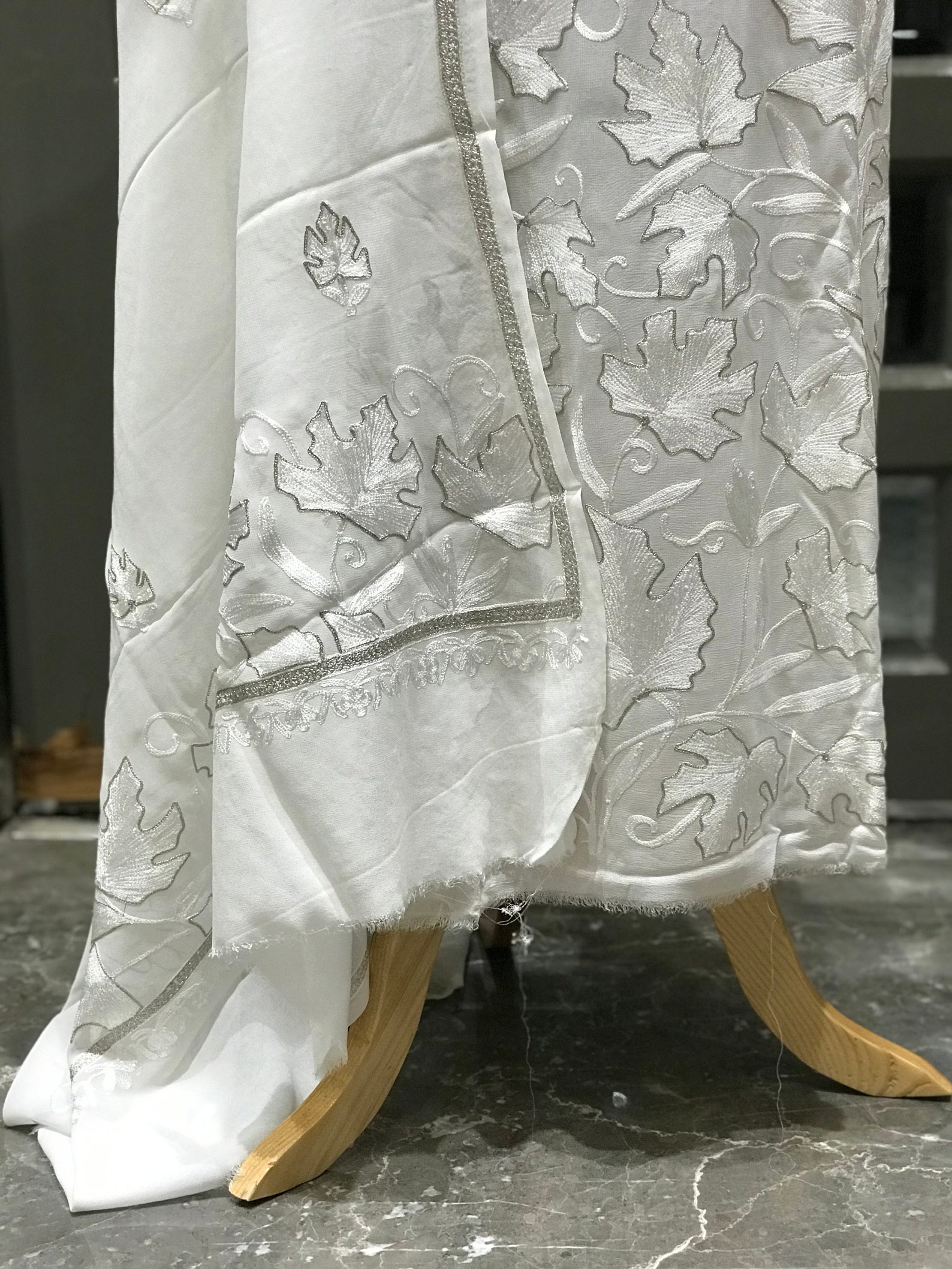 Chinaar Pattern Zari & Self Aari Fusion Embroidery Kashmir | Etsy