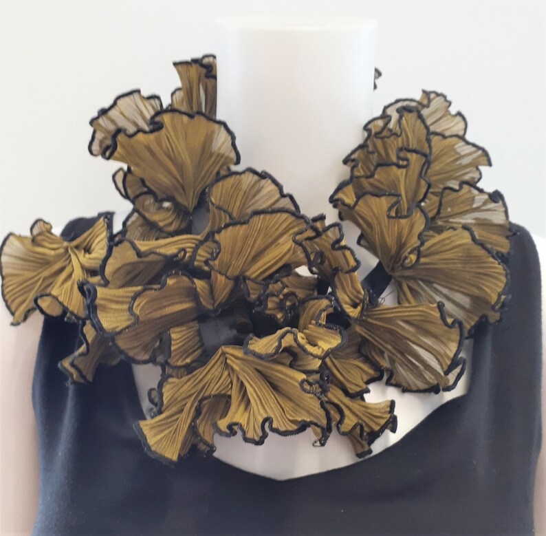 Buy Boa Necklace Online in India - Etsy