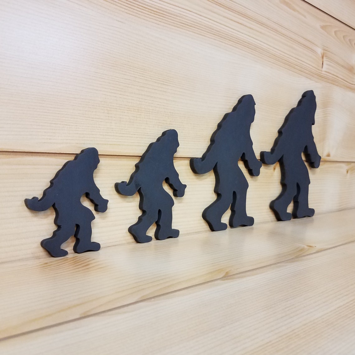 Bigfoot Family of 4 Sasquatch Family of 4 Bigfoot Wall Art - Etsy.de