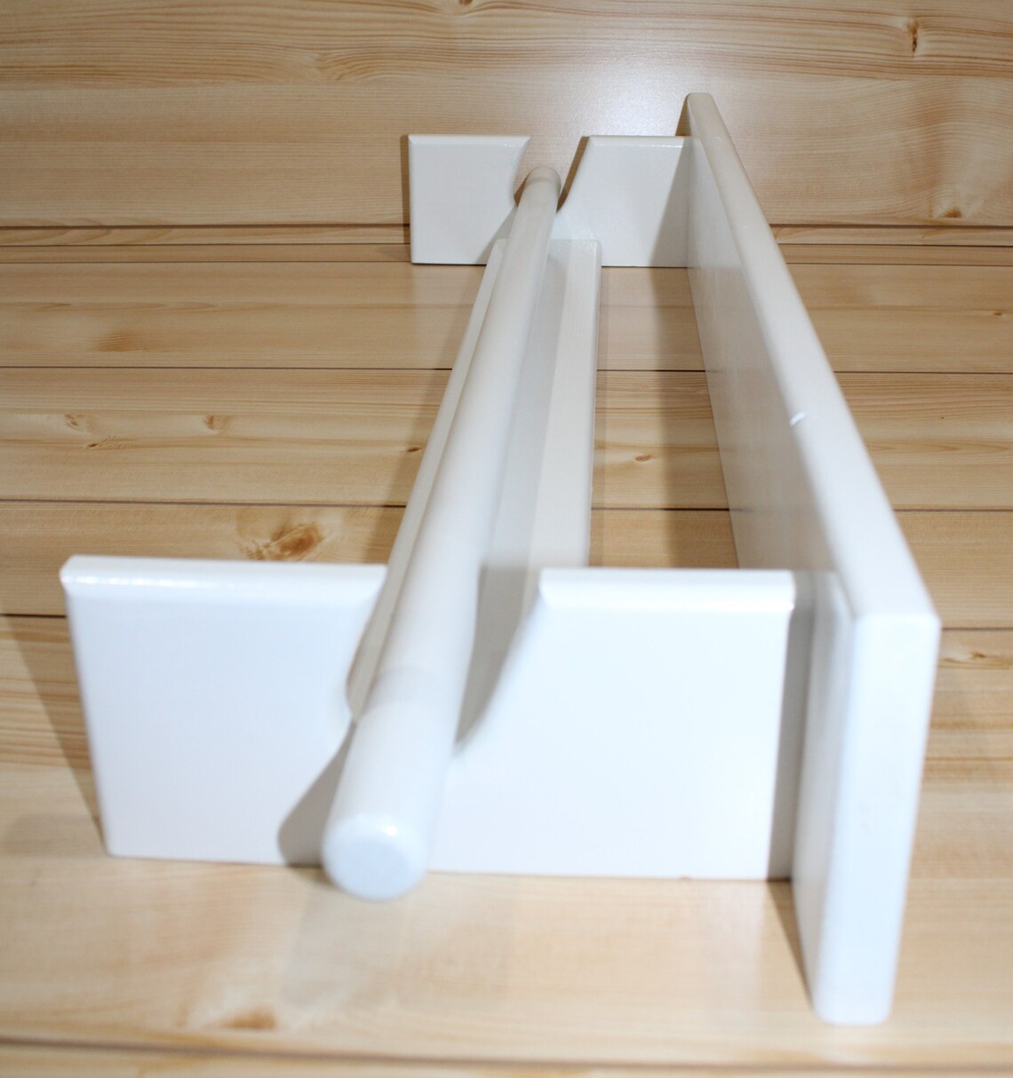 Quilt Rack - White Quilt Rack - Quilt Rack With Shelf - Afghan Rack ...