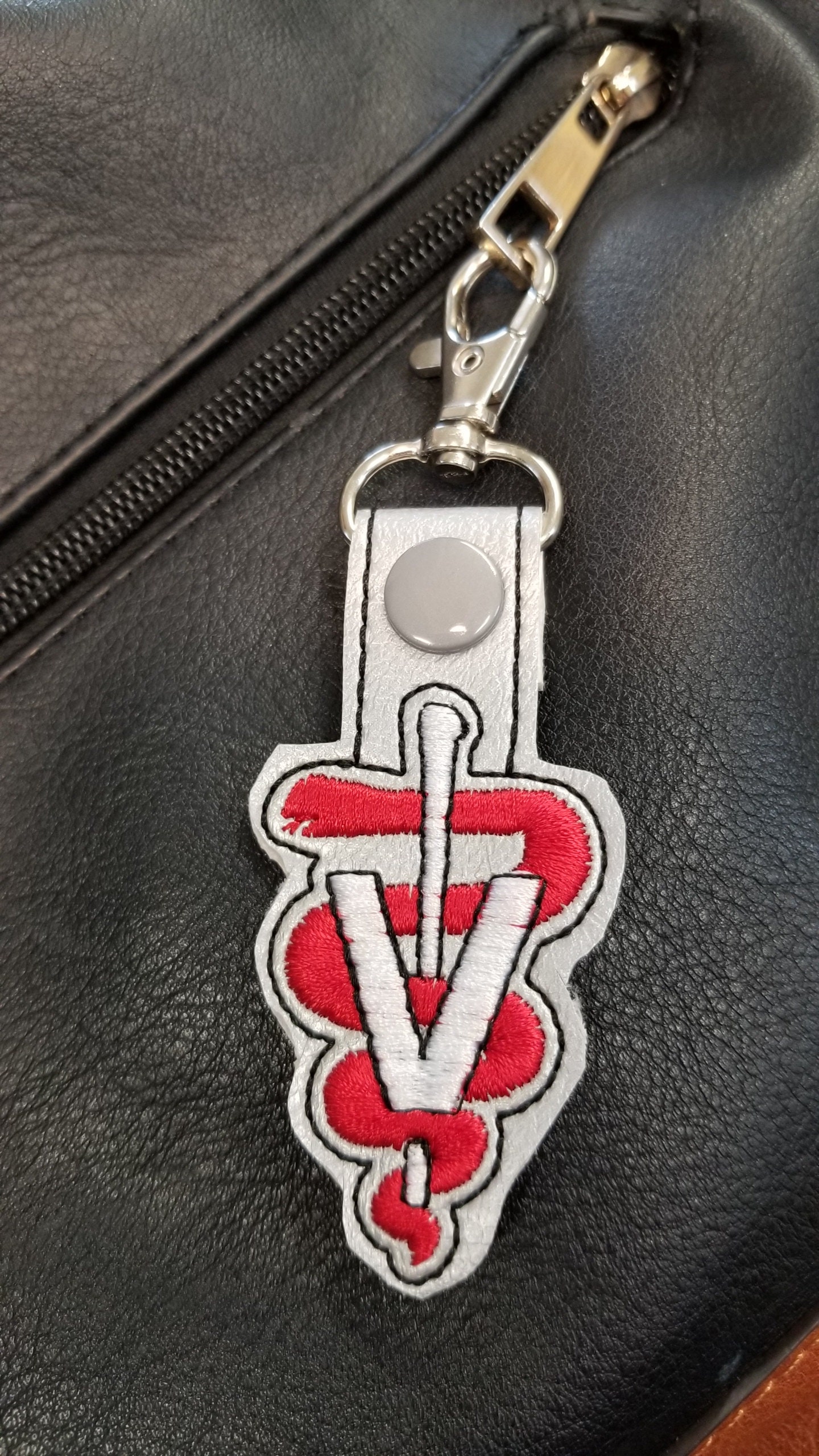 Veterinary Medicine Logo Embroidery Machine File. DVM Snap Tab Pattern ...