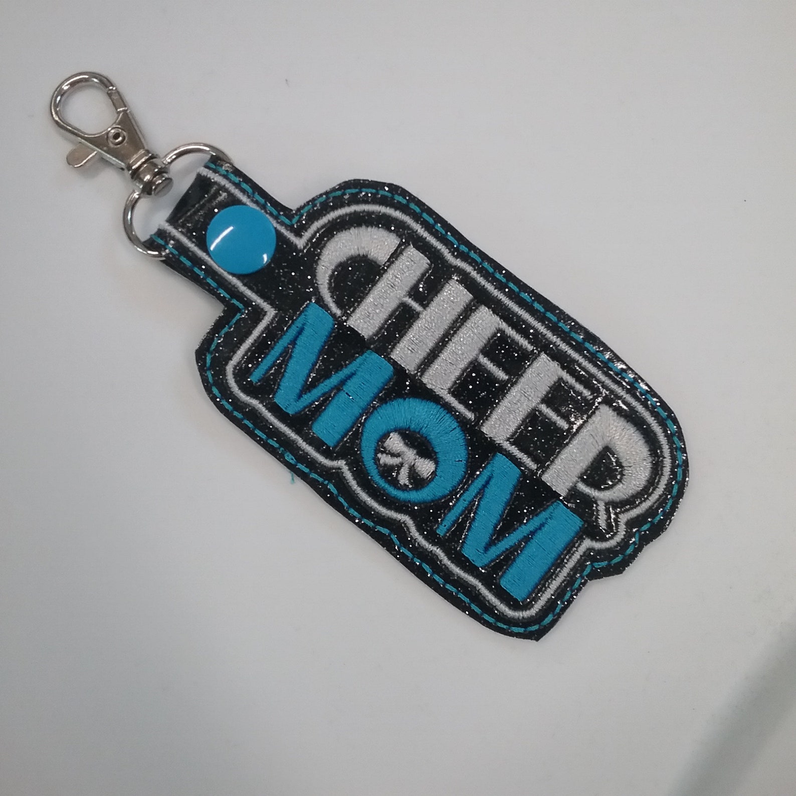 Cheer Mom Key Chain Embroidery Design in the Hoop, Snap-tab Ith Key Fob ...