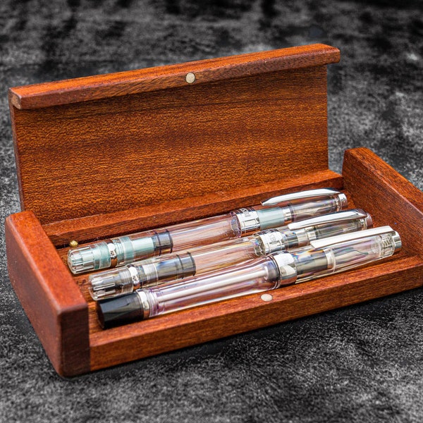 Pen Display Case - Etsy