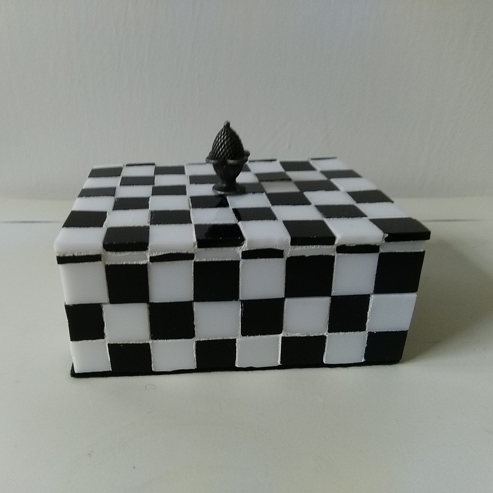 Small Checkerboard Black and White Stained Glass Hinged, Trinket ...