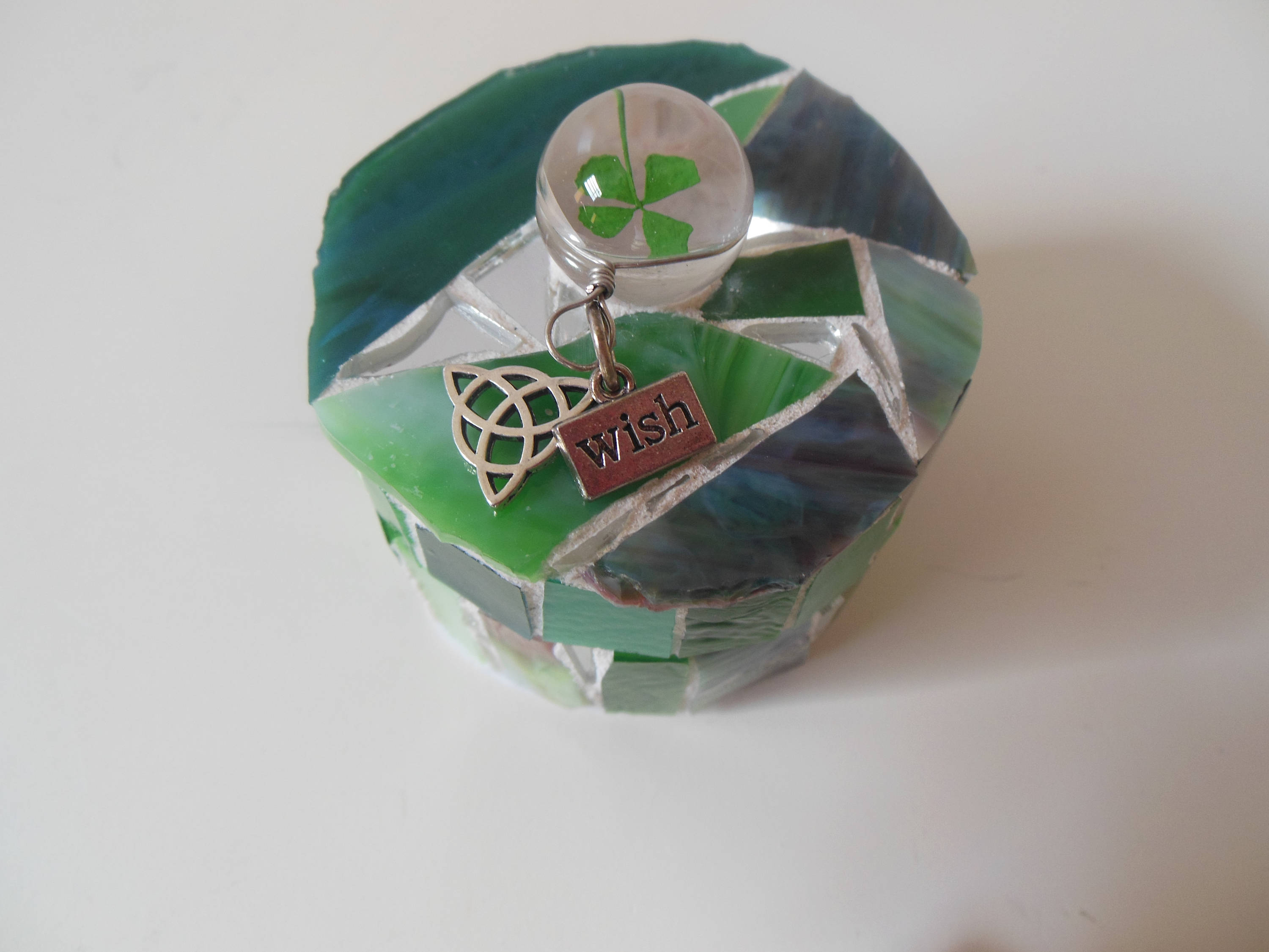 Lucky Four Leaf Clover Multi Green Stained Glass and Mirrored, Round ...