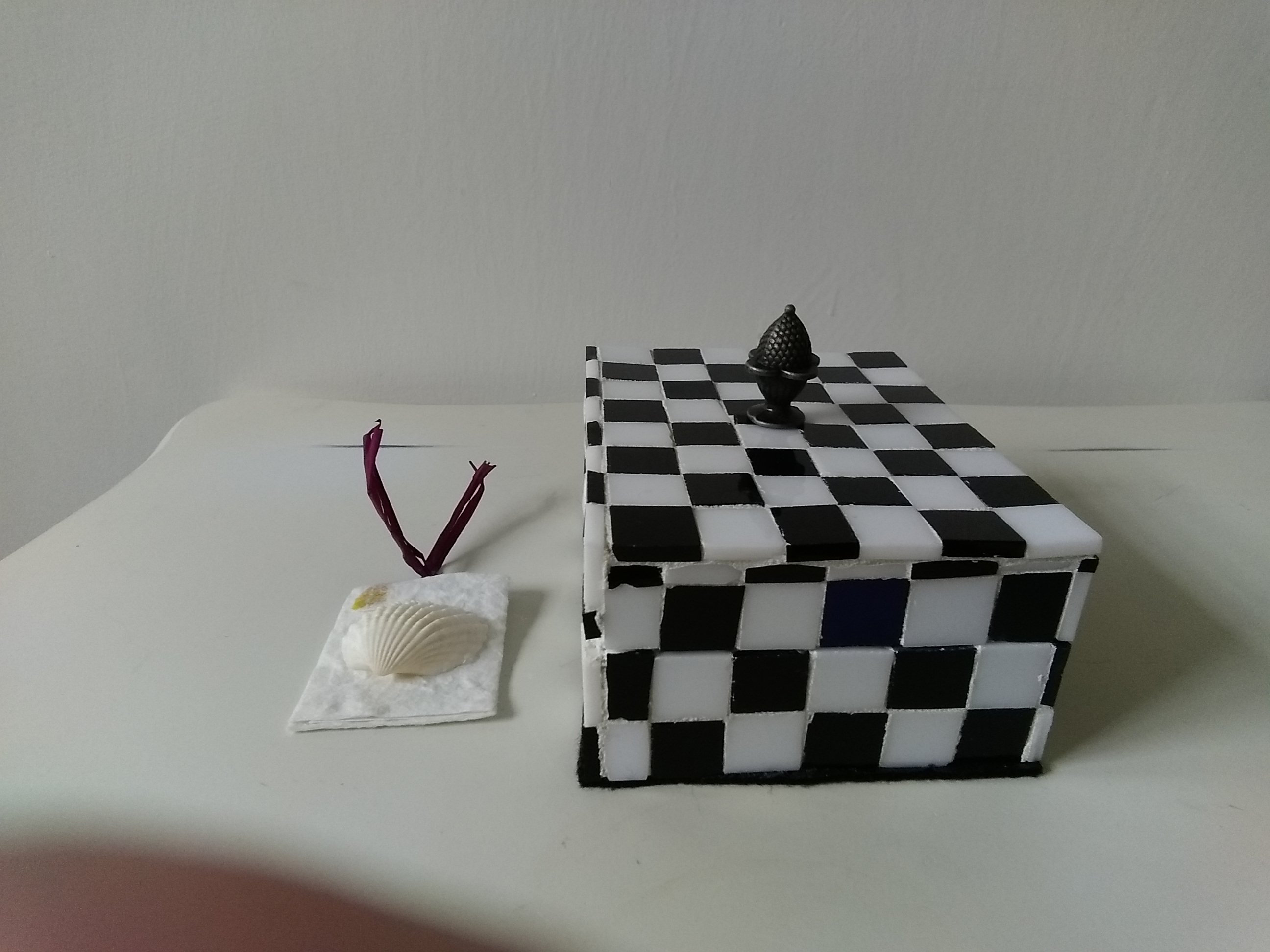 Small Checkerboard Black and White Stained Glass Hinged, Trinket ...