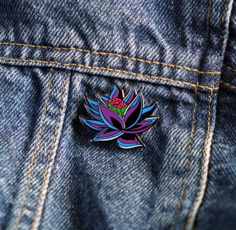 Black Lotus Enamel Pin - Etsy