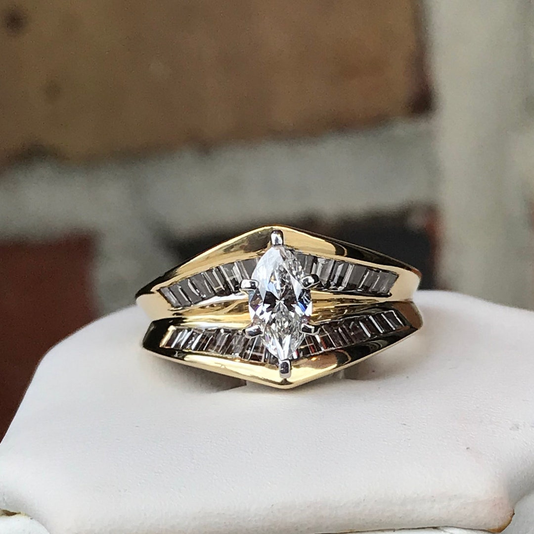 18k Capella Diamond Ring - Etsy