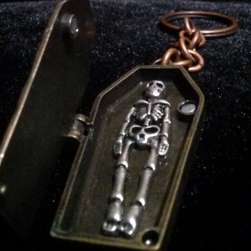 Open Coffin Keychain With Skeleton - Etsy