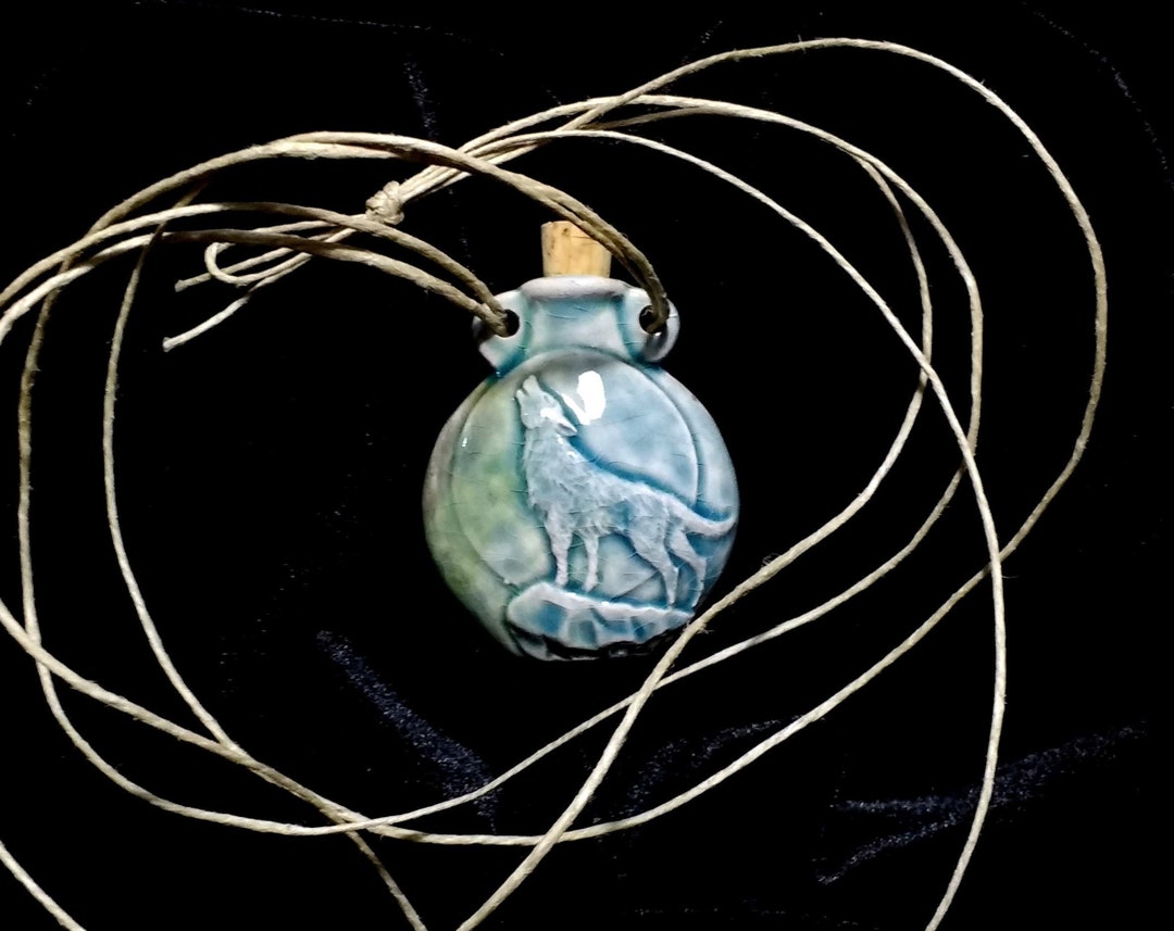 Howling Wolf Necklace/ceramic Bottle Pendant/hemp Jewelry/wolf Jewelry ...