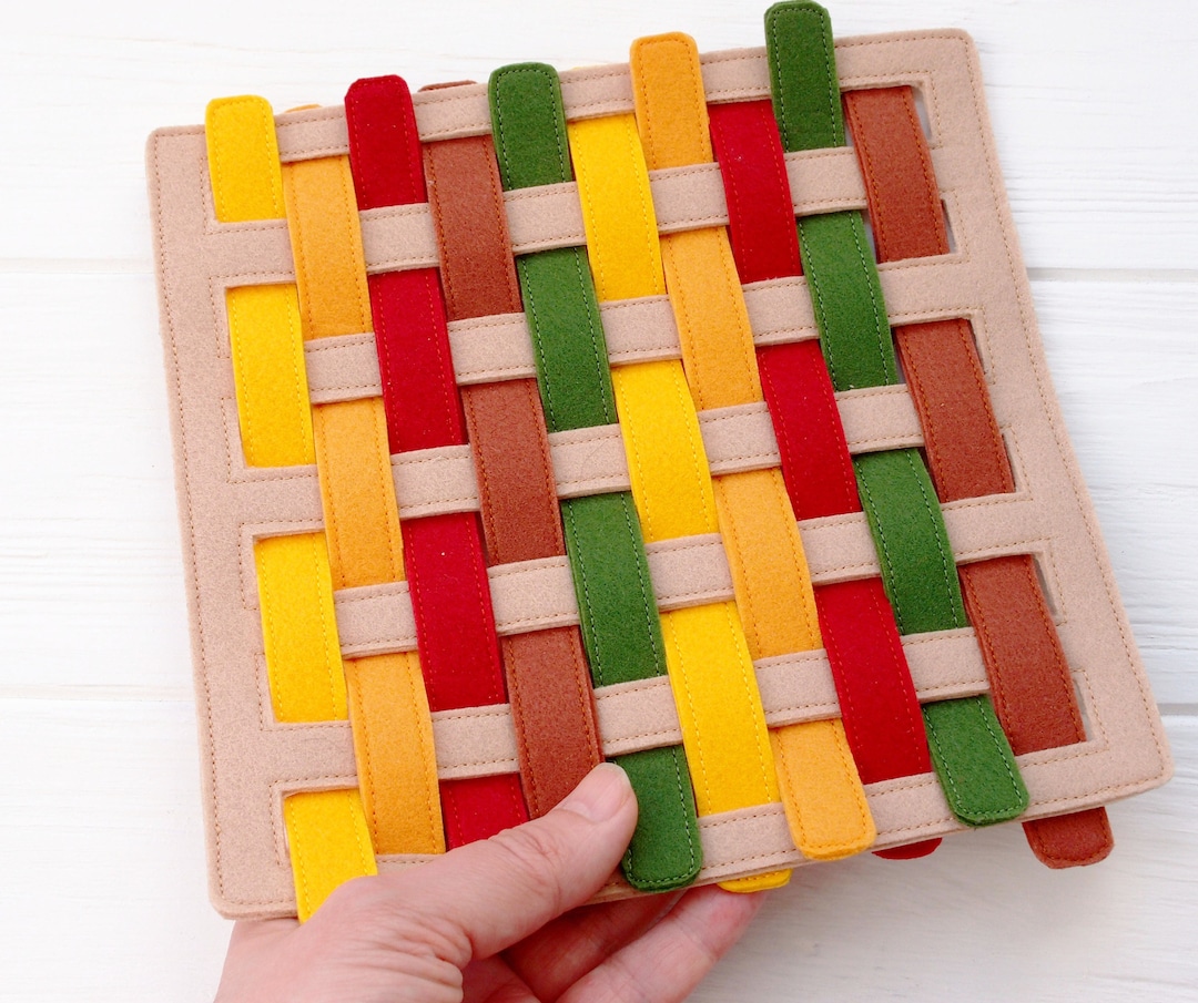 Felt Weaving Board – Fine Motor Skills Activity Mat - Montessori Toys 3 ...