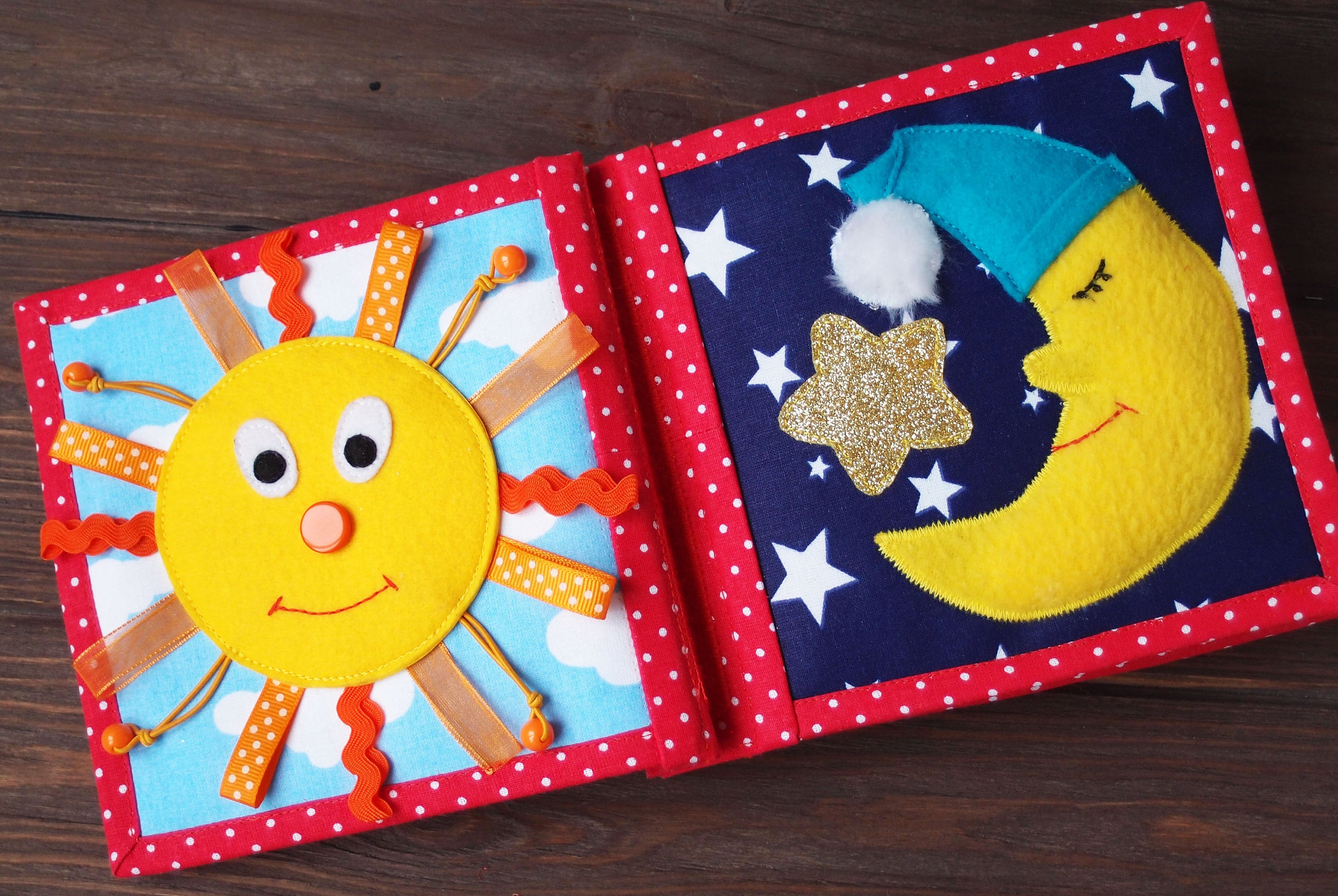 Primer libro sensorial suave para bebés con diferentes | Etsy