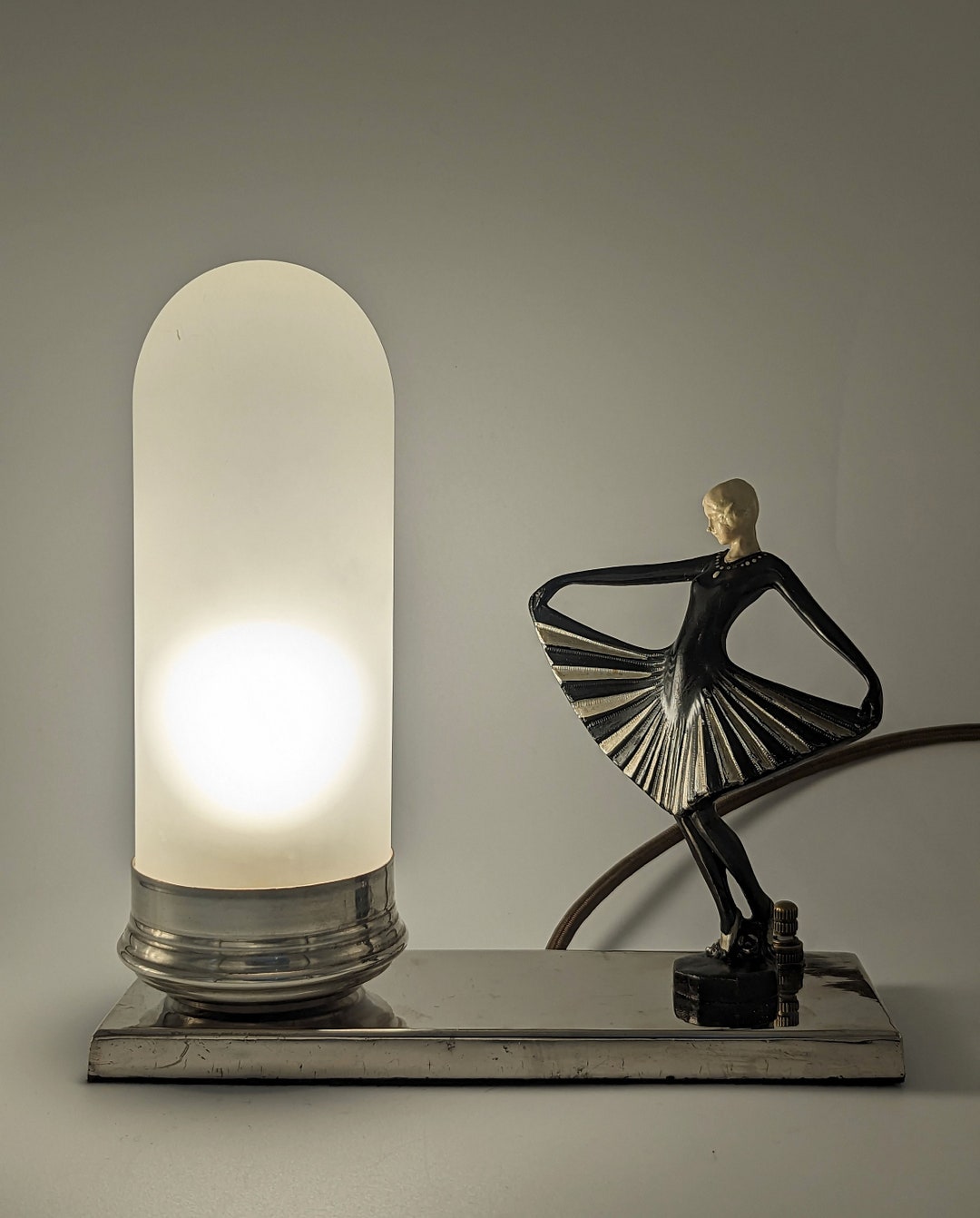 Vintage Art Deco Silver Electric Desk Lamp Table Light, Lamp Dancing ...
