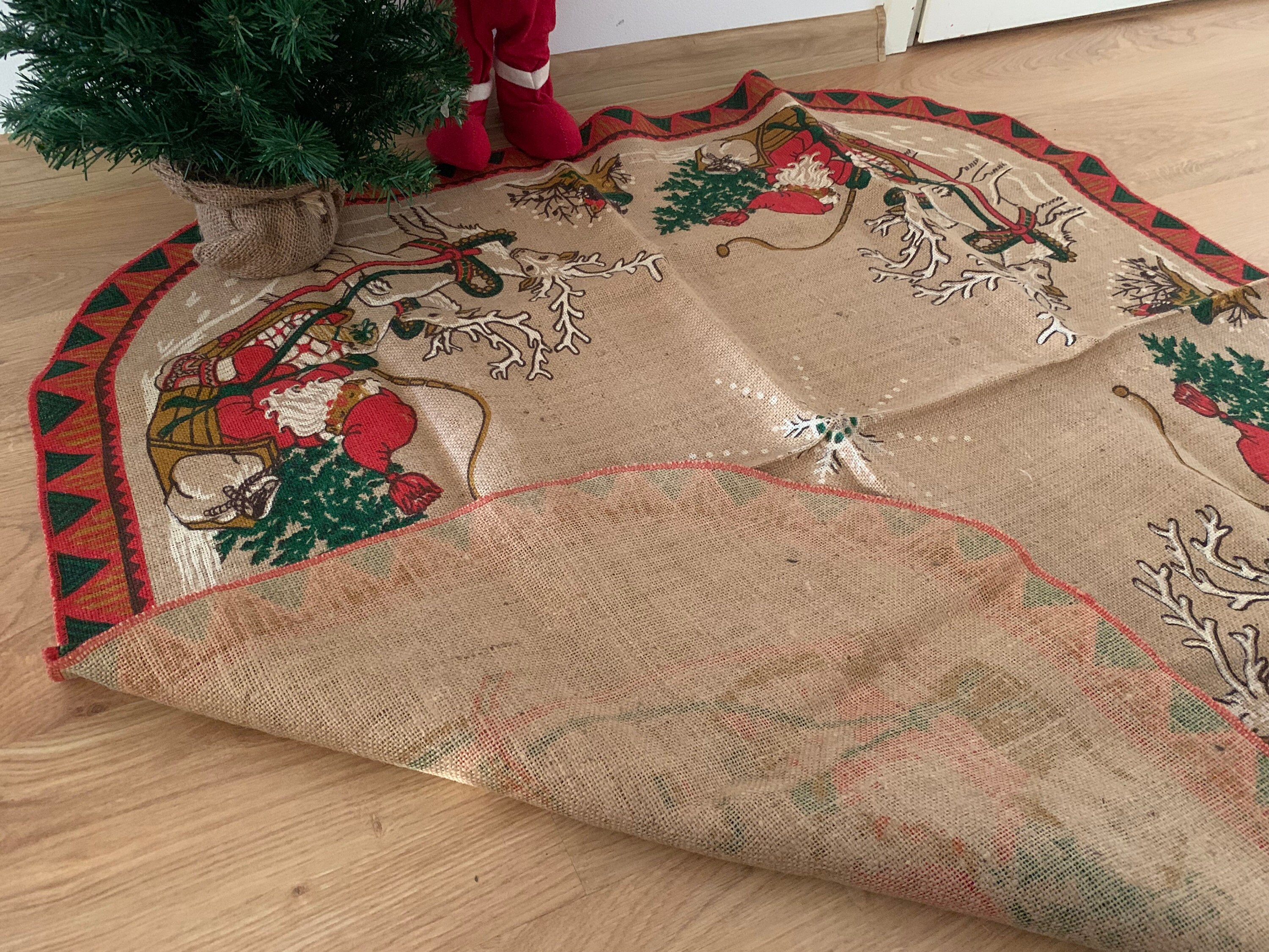 Scandinavian Vintage Square Christmas Tree Rug, Rustic Fabric Cloth ...
