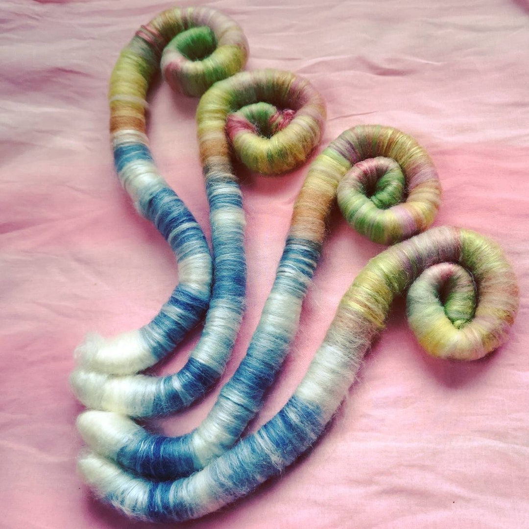 All-naturally Dyed Art Batt/ Set of Rolags 'from Winter Into Spring ...