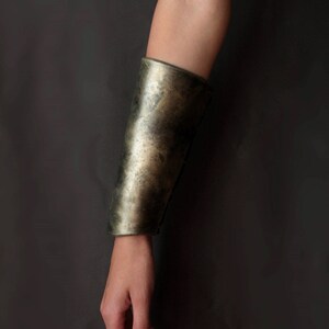 Steampunk - Post Apocalyptic - Medieval - Fantasy Bracer / Wristband. Armor Like, Fake Metal ...
