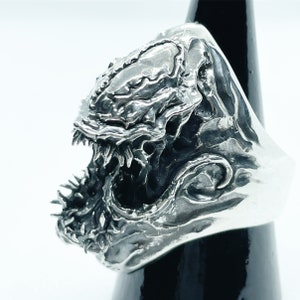 Venom Ring - Etsy