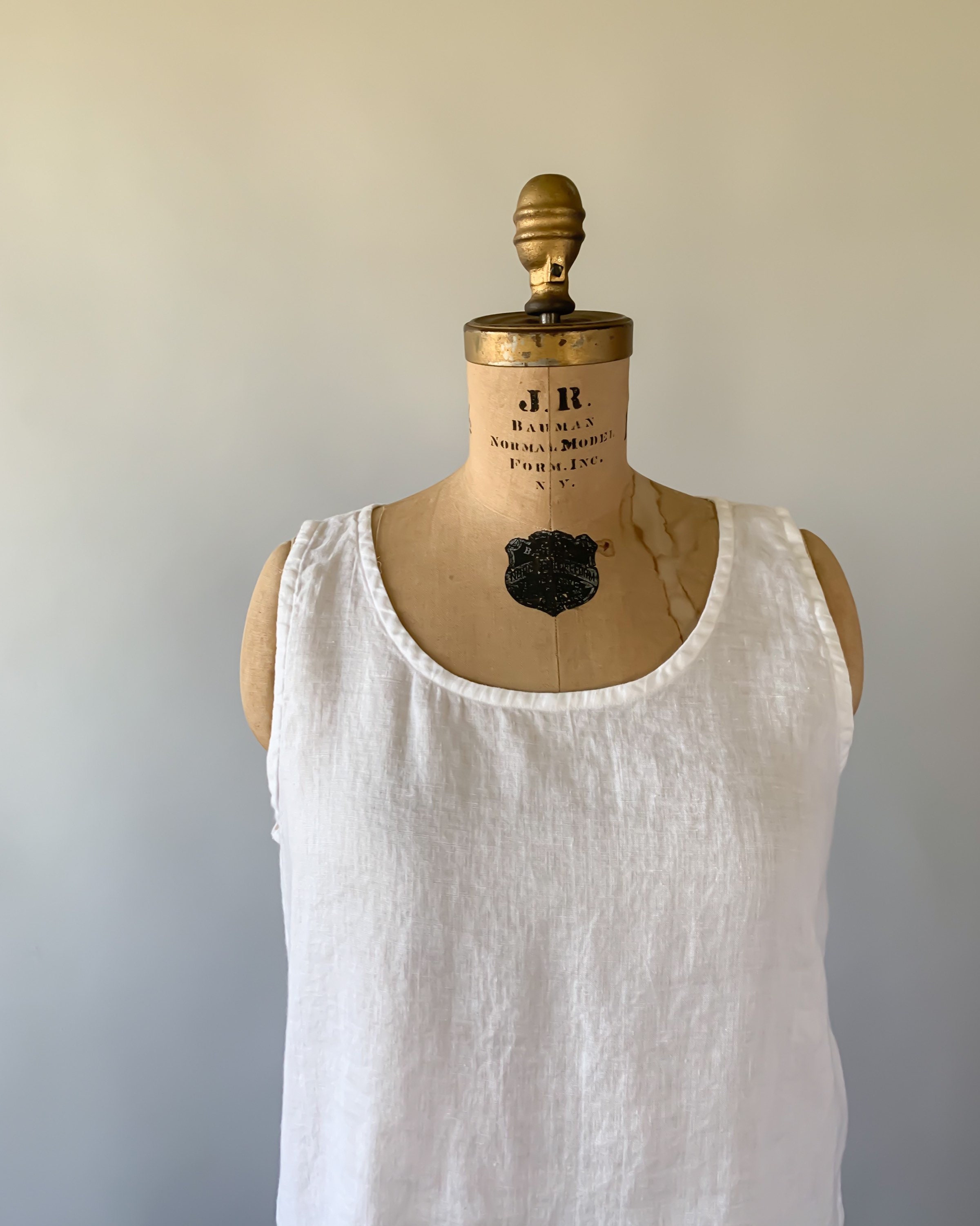 Vintage 1990s white linen tank / medium M large L