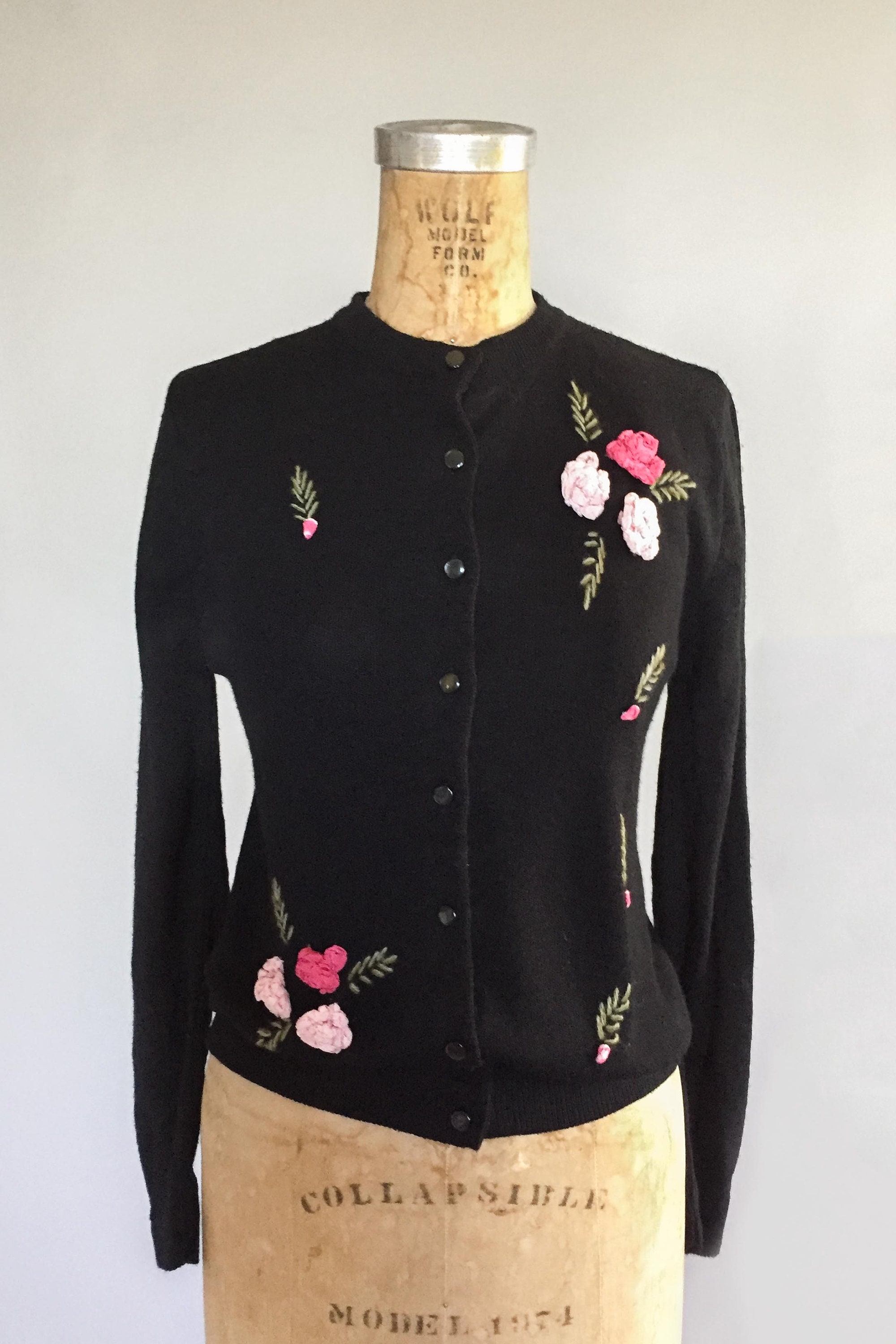 Vintage 1960s 60s black and pink floral appliquéd cardigan sweater ...