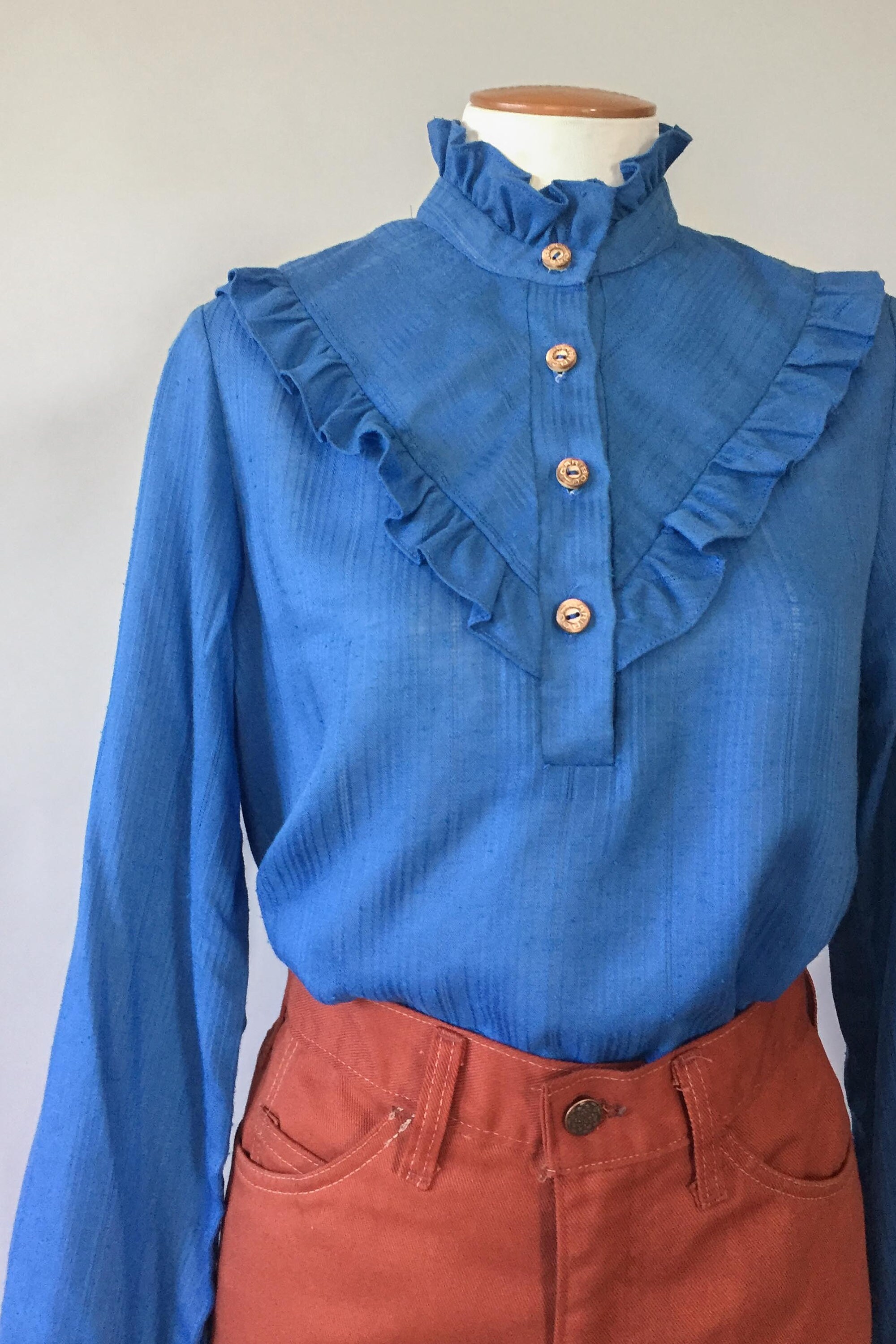 Vintage 1970s blue ruffled Victorian style prairie blouse Small S