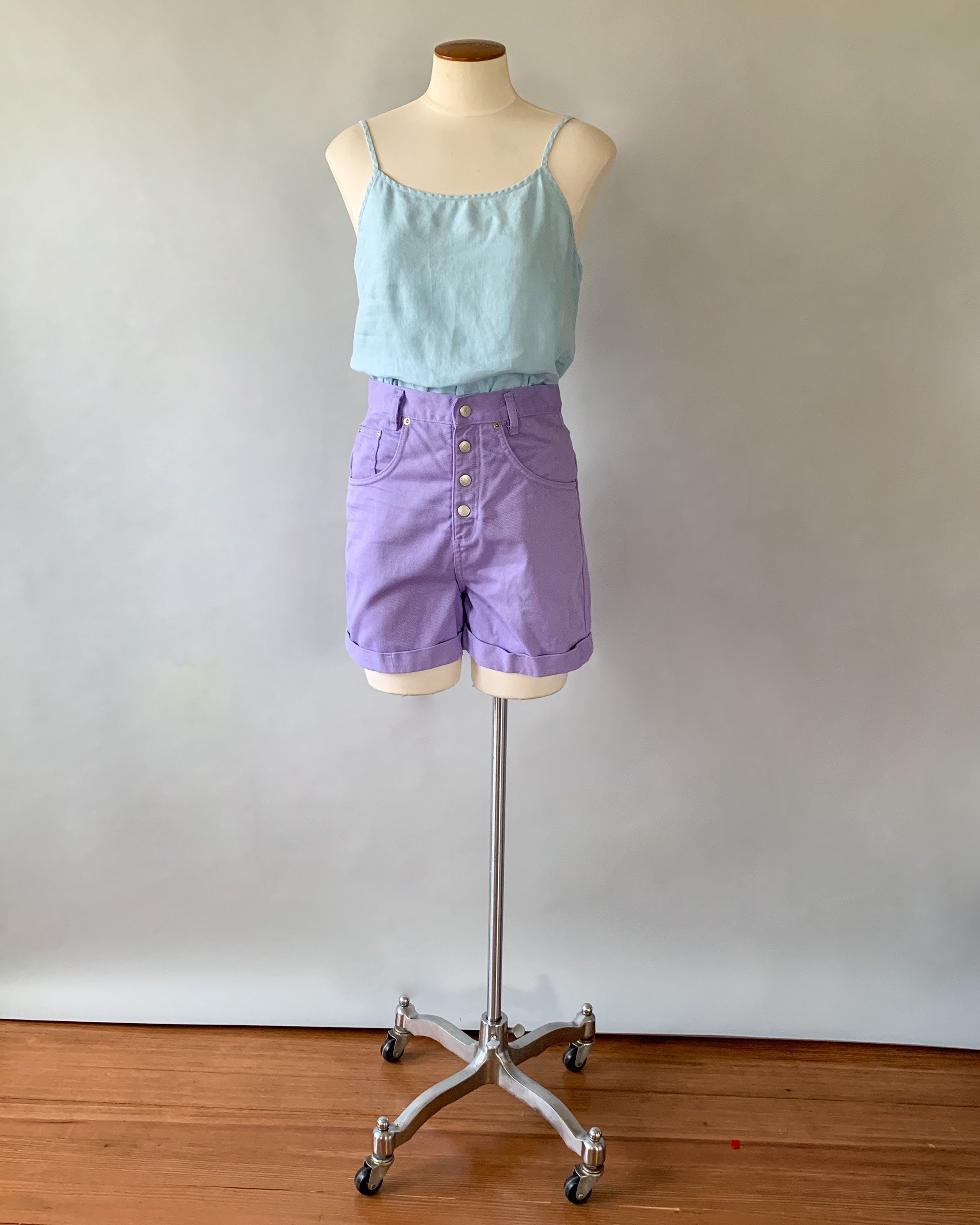 Vintage 1990s purple high waisted button fly denim shorts, W27, W28