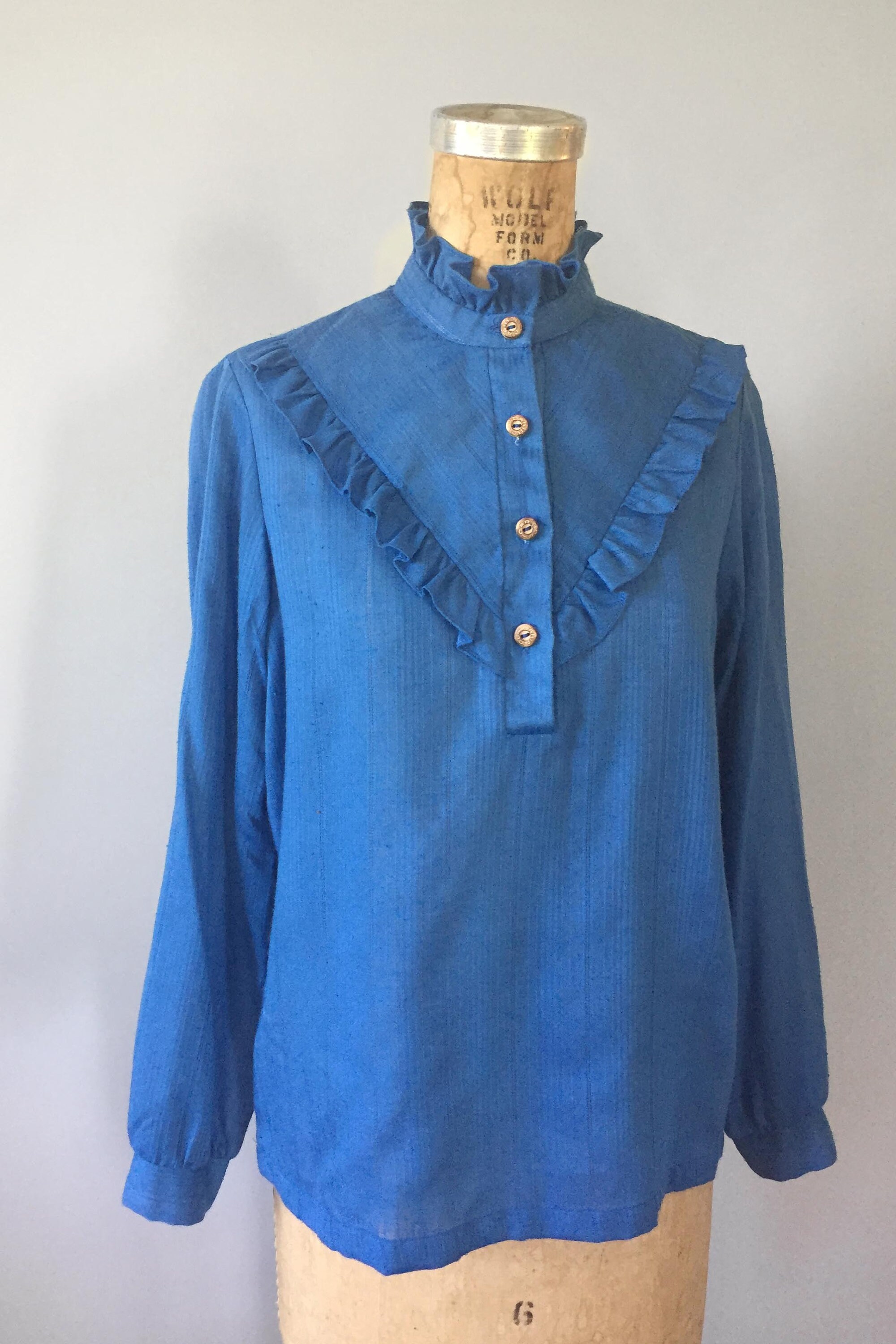 Vintage 1970s blue ruffled Victorian style prairie blouse Small S