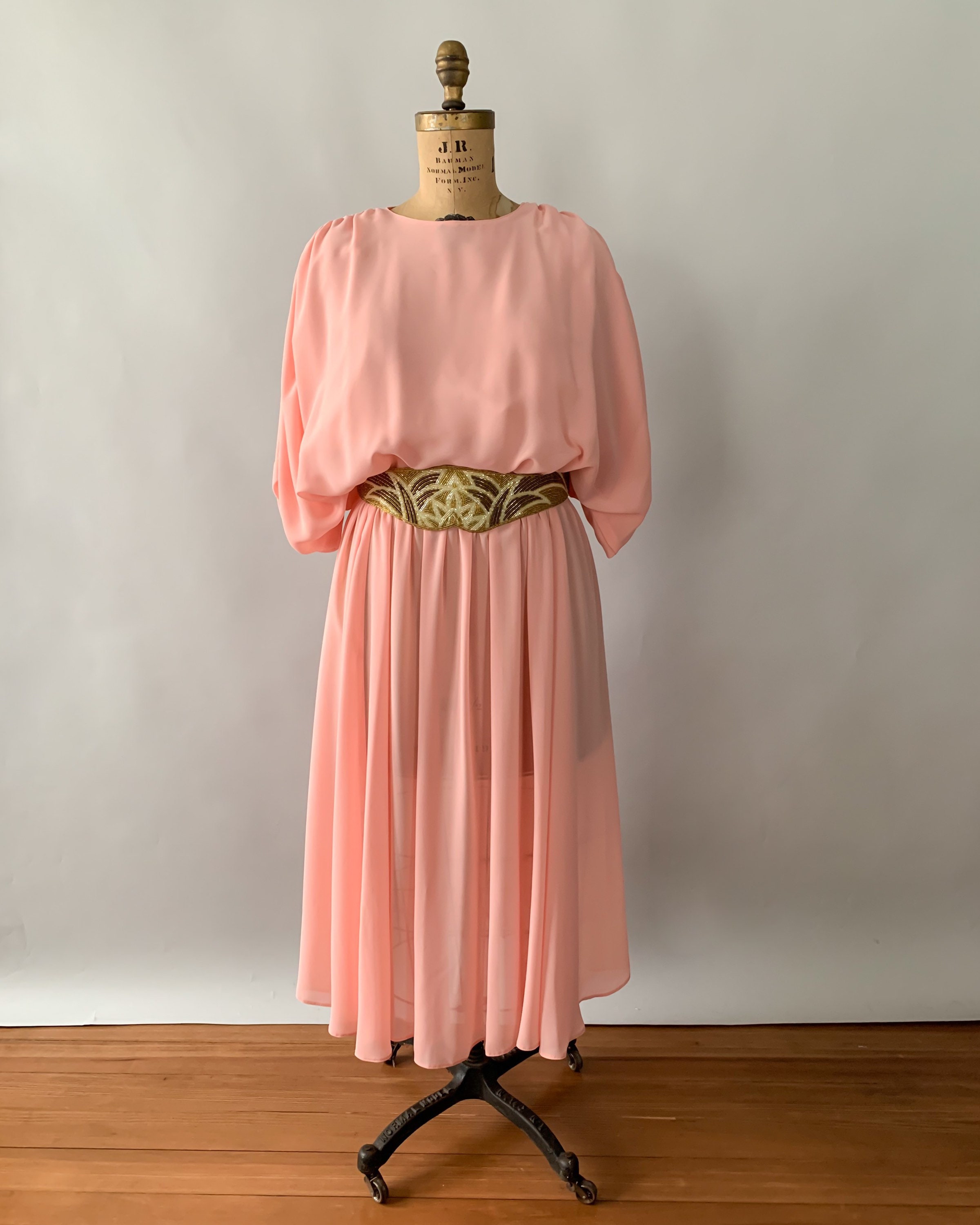 Vintage 1980s gold beaded cummerbund belt / medium M / 33” waist