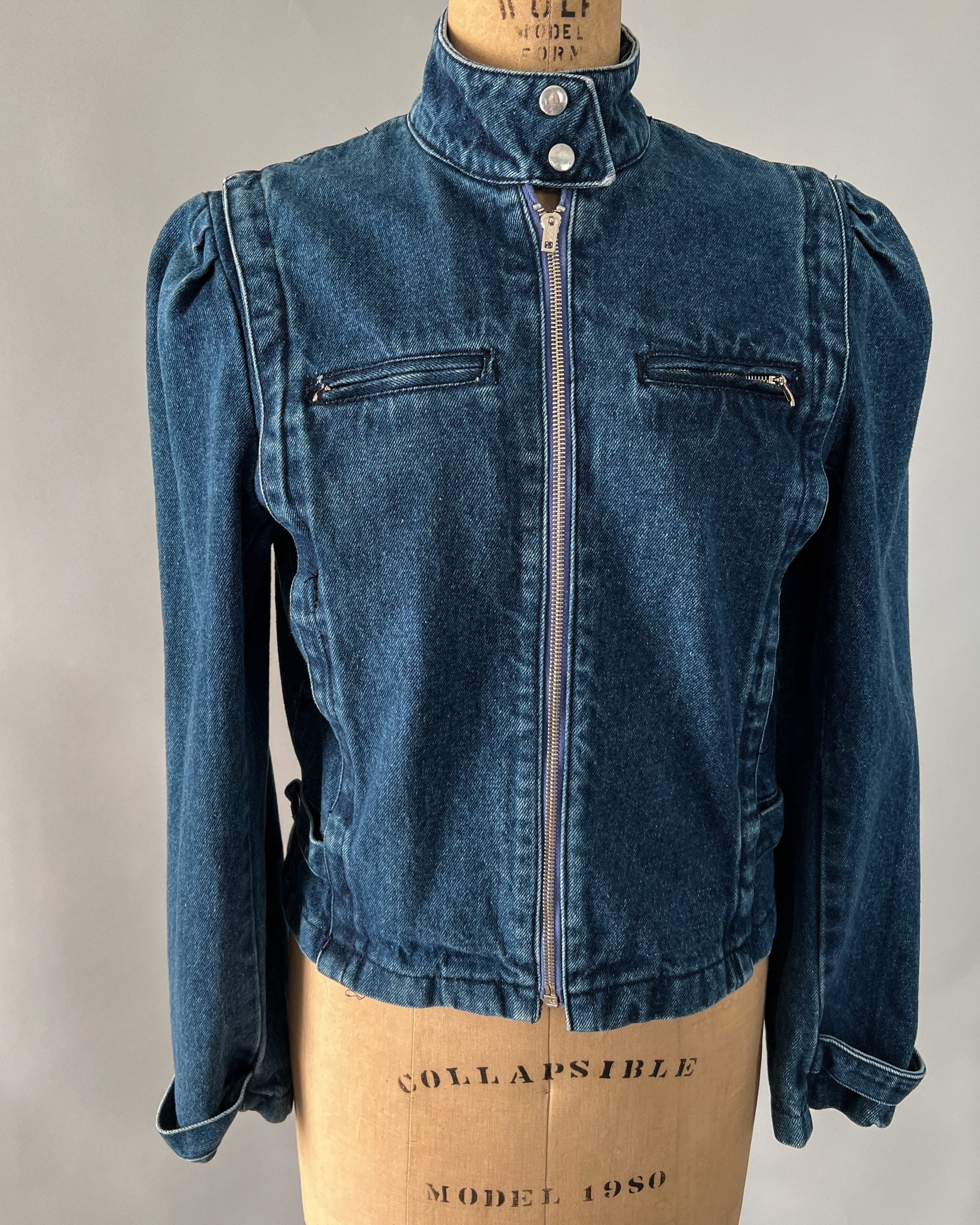 Vintage 1980s dark blue denim bomber jacket, Small