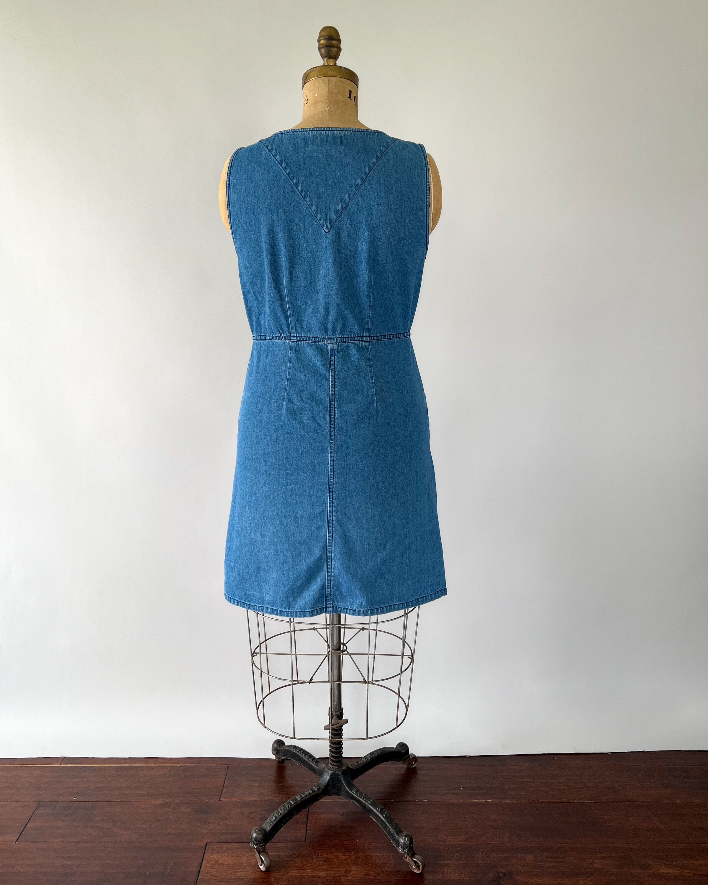 Vintage 1990s floral embroidered denim pinafore jumper dress, medium