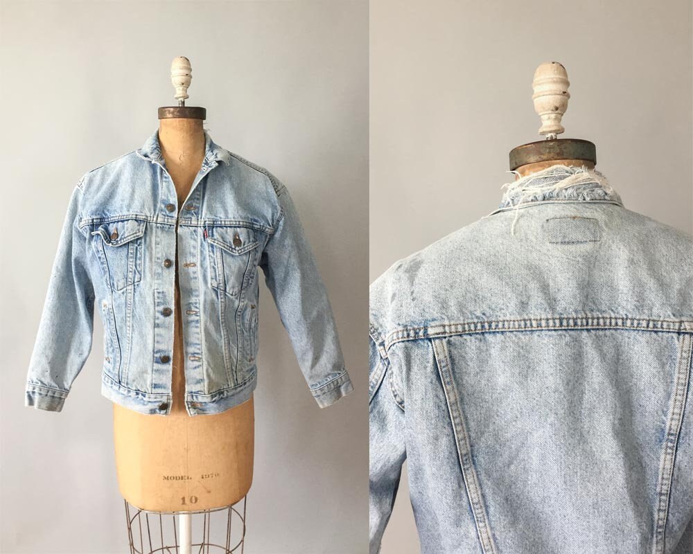 Vintage 1980s 80s light blue wash distressed destroyed denim jacket ...