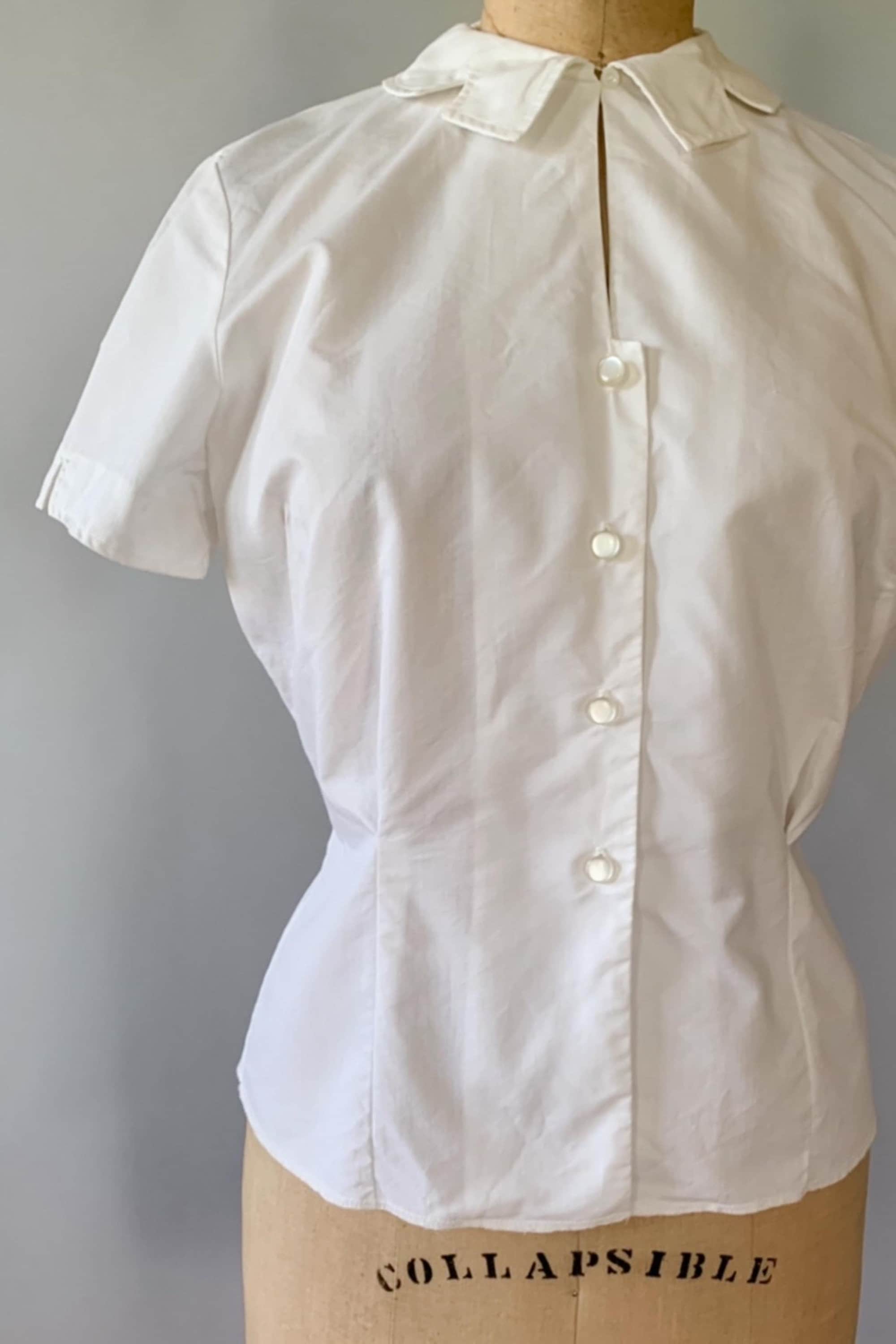 Vintage 1950s winter white collared button down blouse Small S Medium M