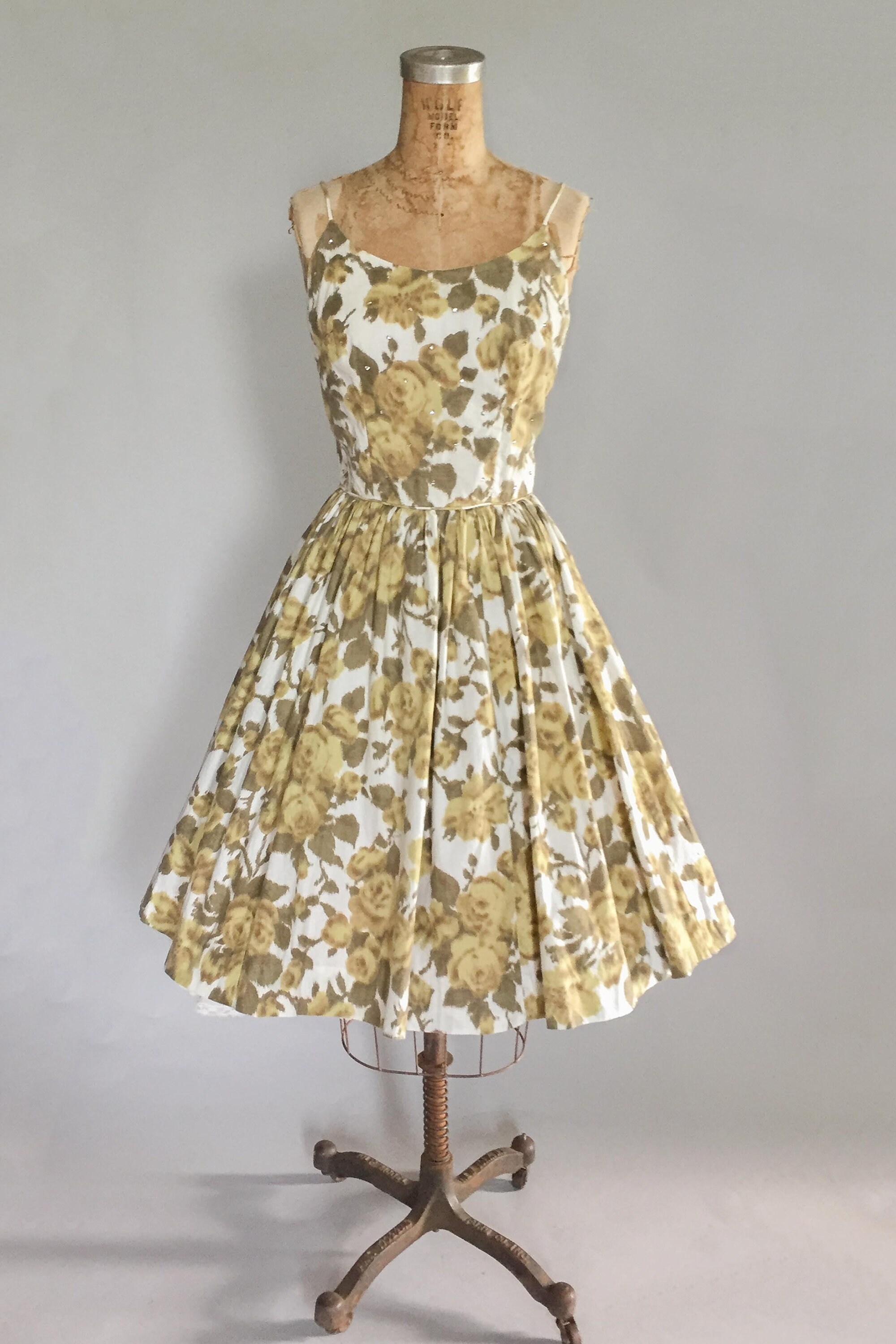 Vintage 1950s olive green rose print spaghetti strap fit and flare ...
