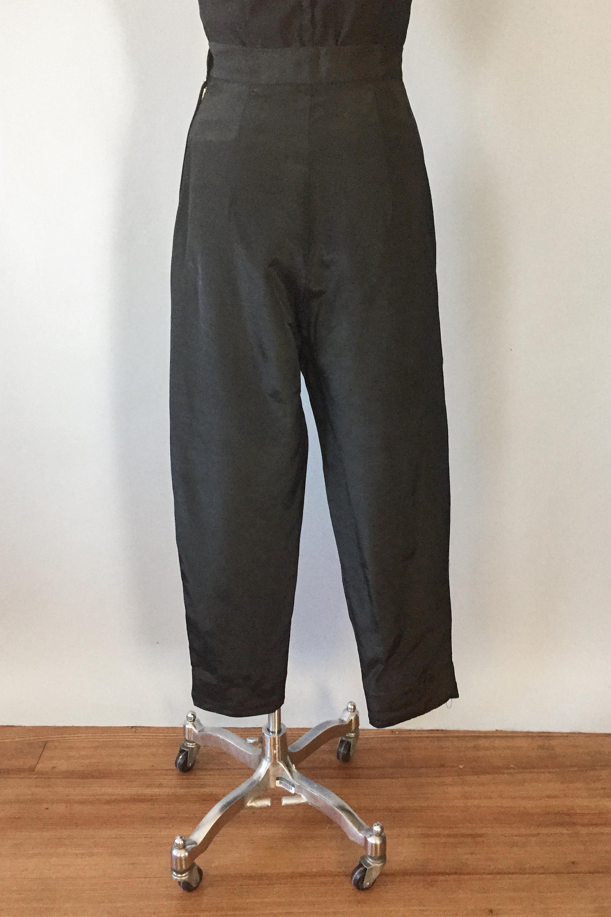 Vintage 1950s 50s 1960s 60s black high waisted capris cropped pants ...