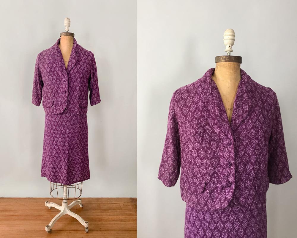 Vintage 1960s 60s 50s purple boucle knit boxy suit Large L 33 34 waist