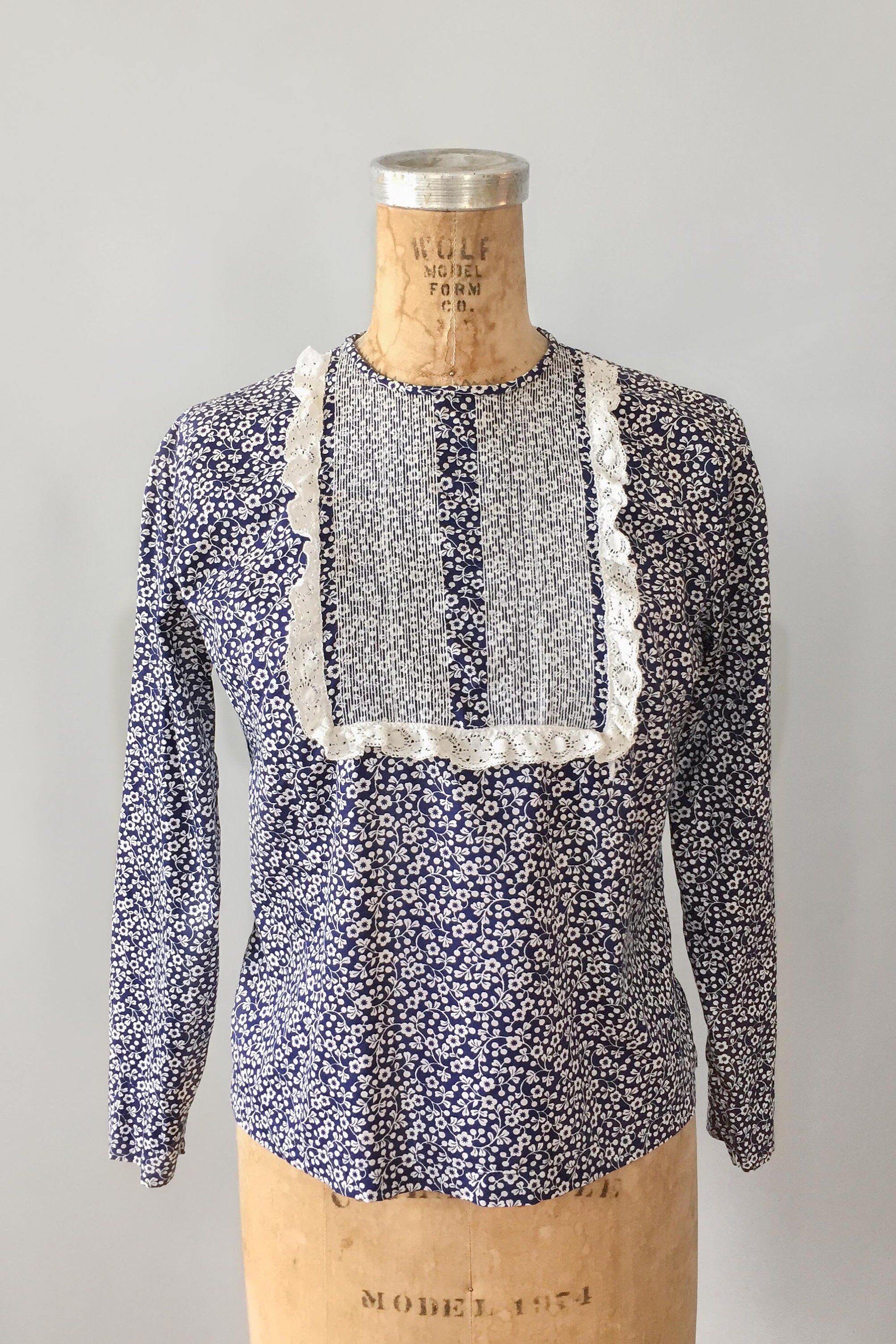 Vintage 1970s blue floral prairie style bib blouse Extra Small XS Small S