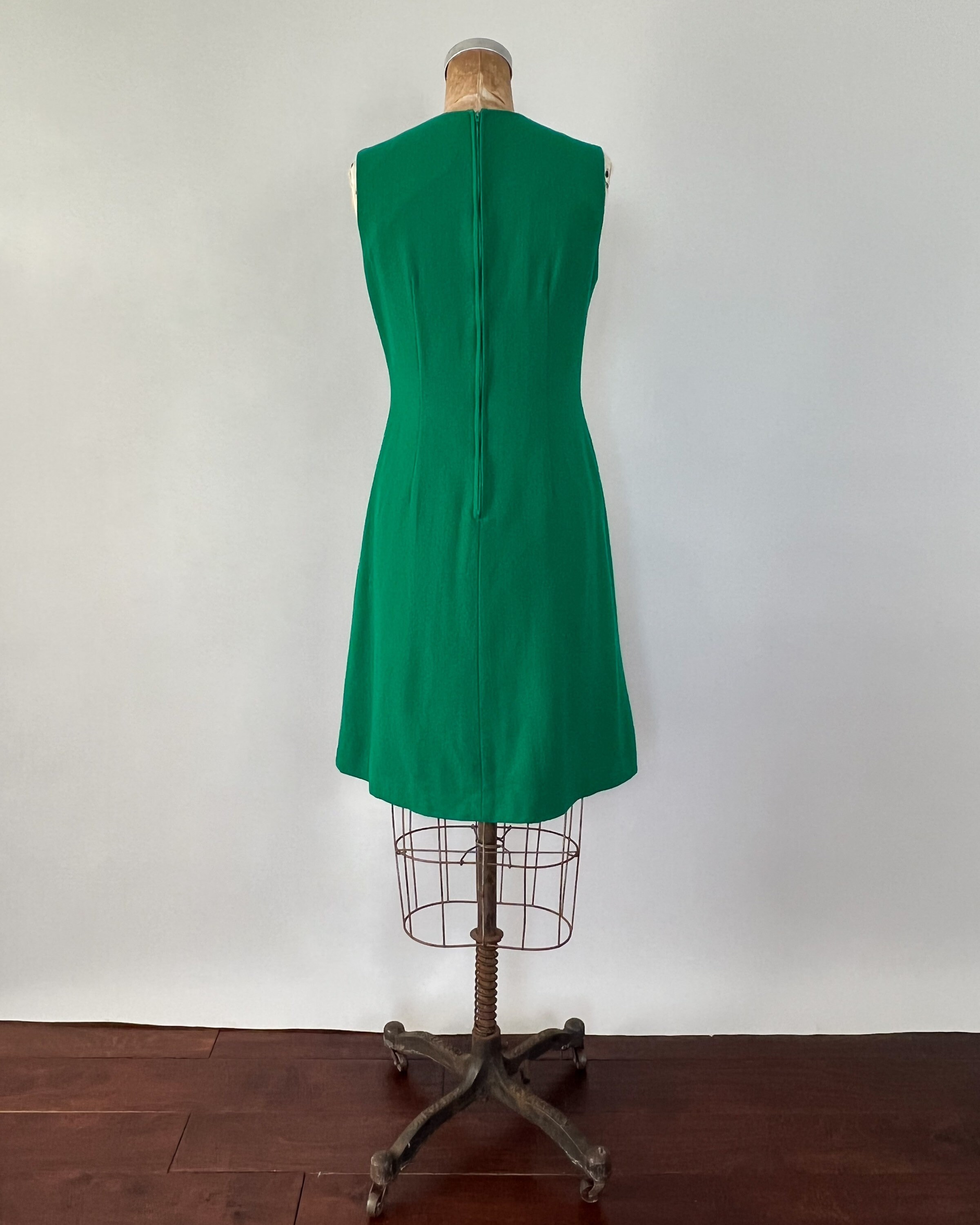 Vintage 1960s Mod Kelly Green Wool Inverted Kick Pleat Sleeveless ...