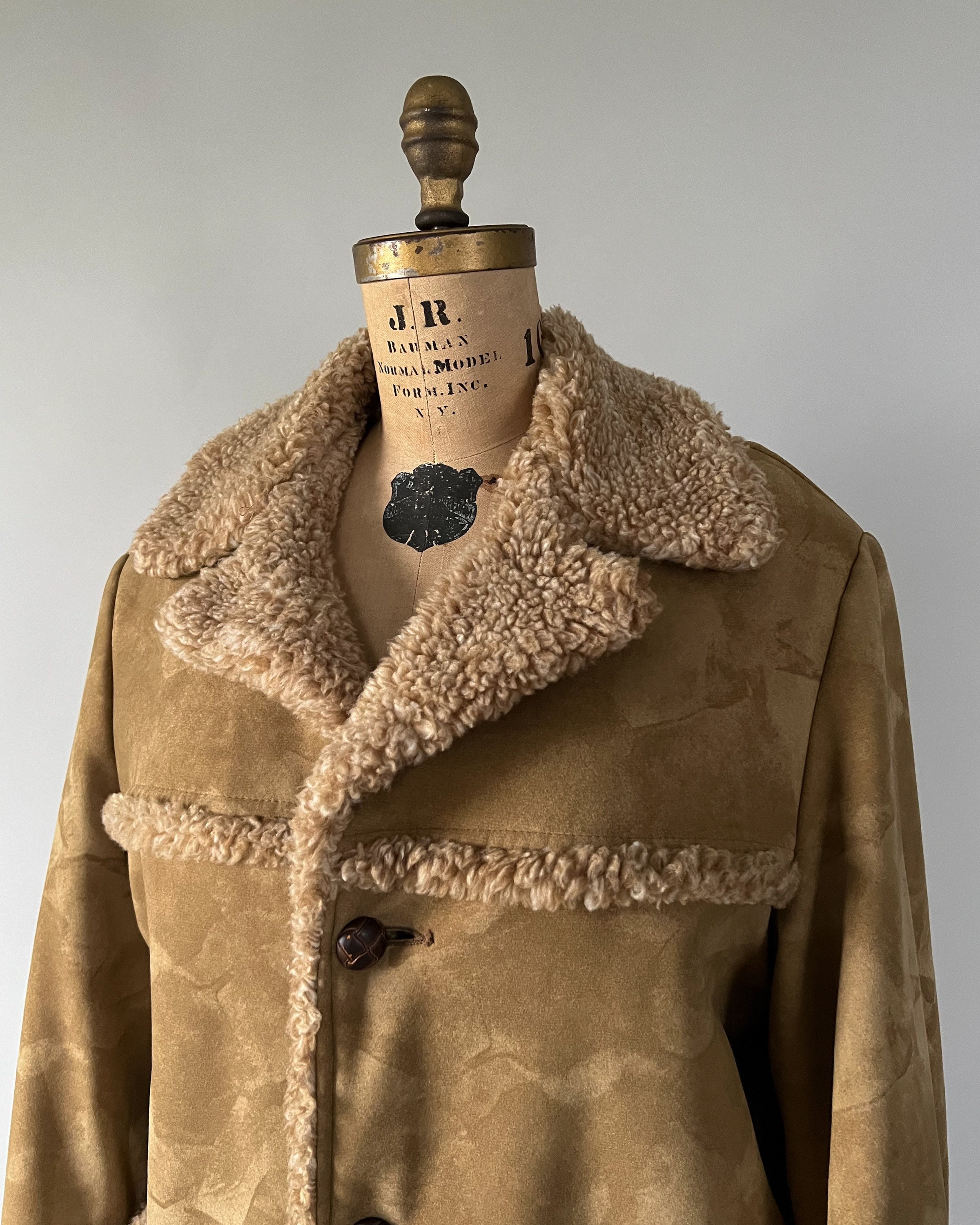 Vintage 1970s faux suede Sherpa lined rancher coat, Unisex Size 42