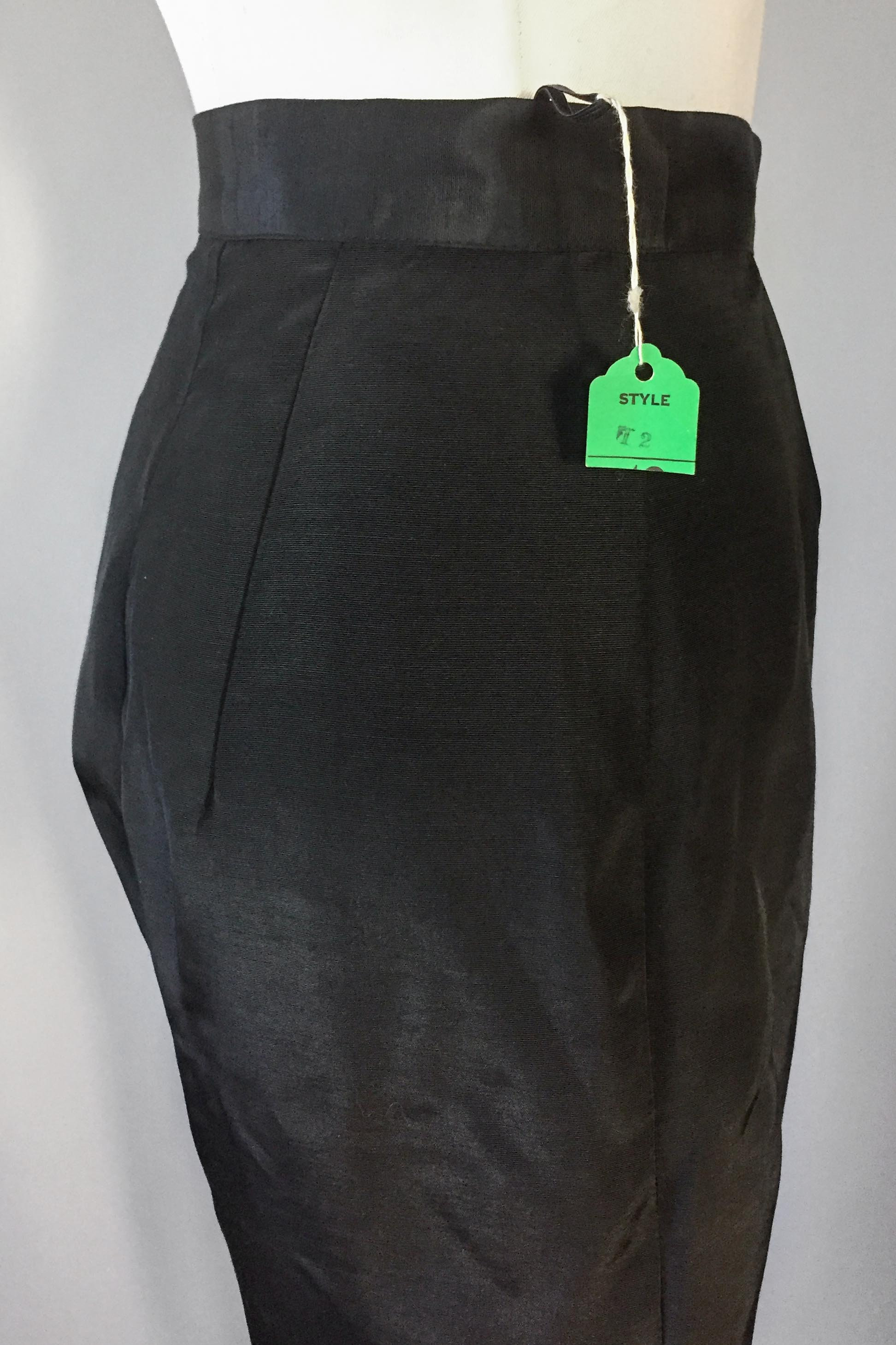 Vintage 1950s 50s 1960s 60s black high waisted capris cropped pants ...