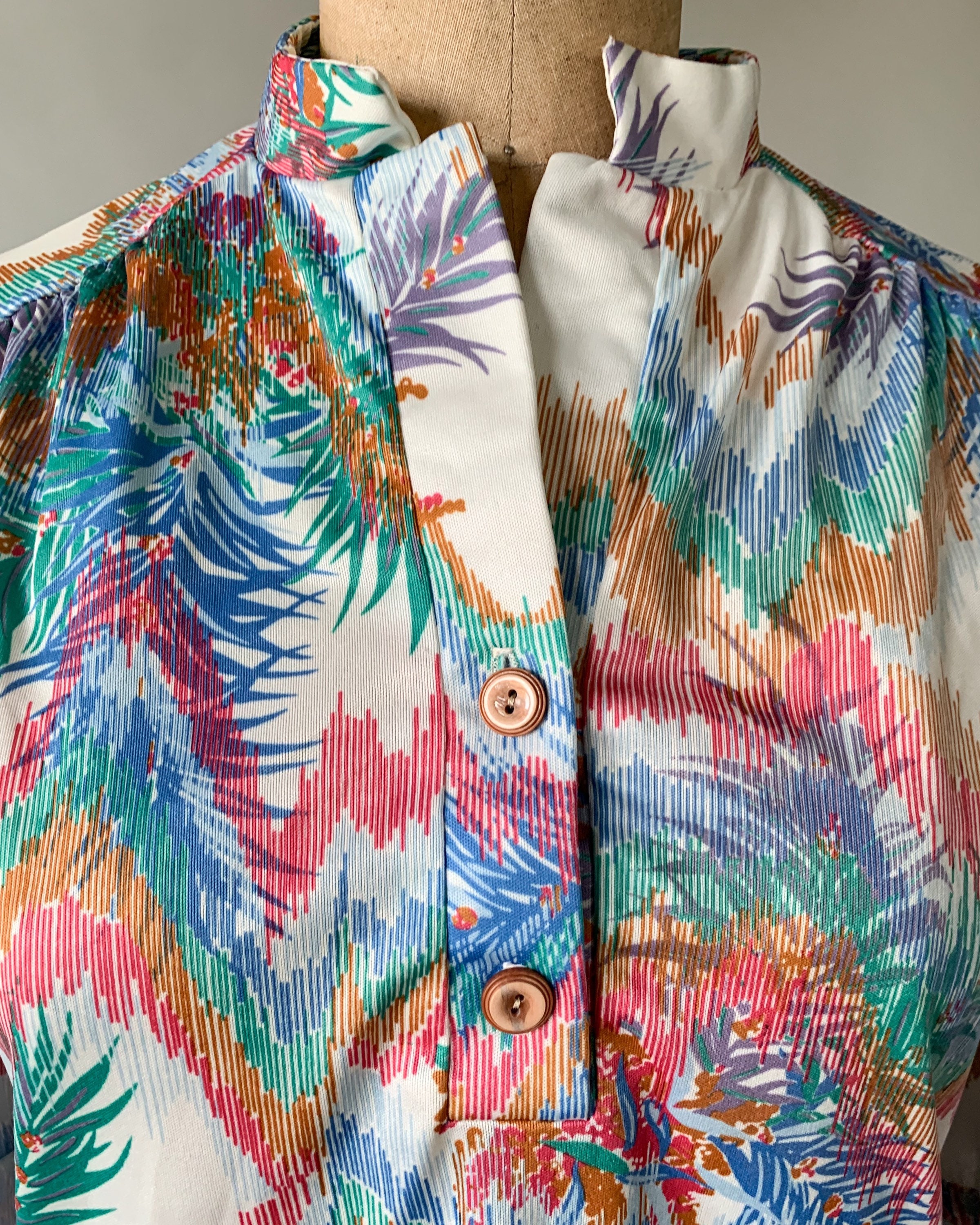 Vintage 1970s colorful palm print poly knit henley top, Small