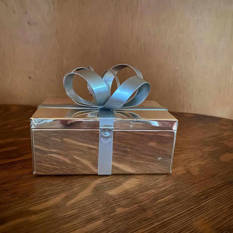 Metal Gift Box - 60+ Gift Ideas for 2024