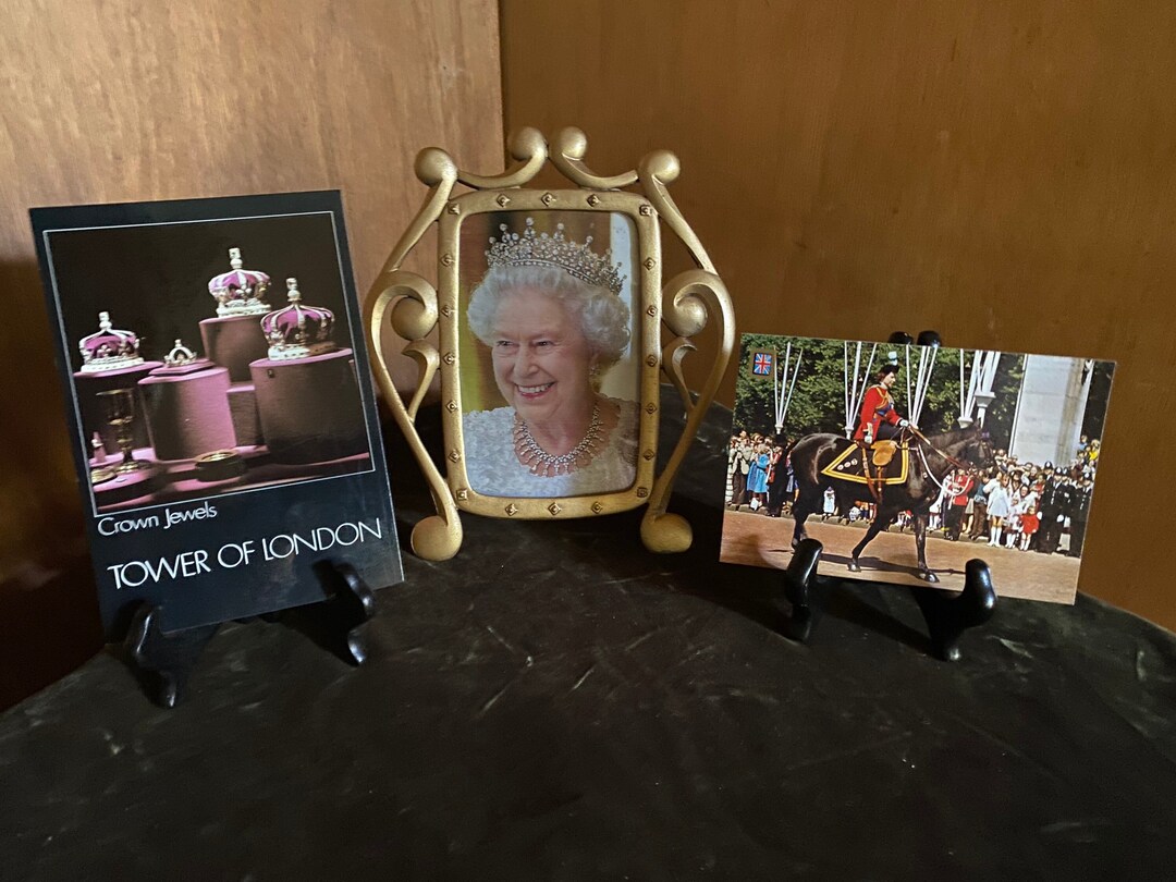 Queen Elizabeth II Photograph in Gold Frame With Vintage Postcards - Etsy